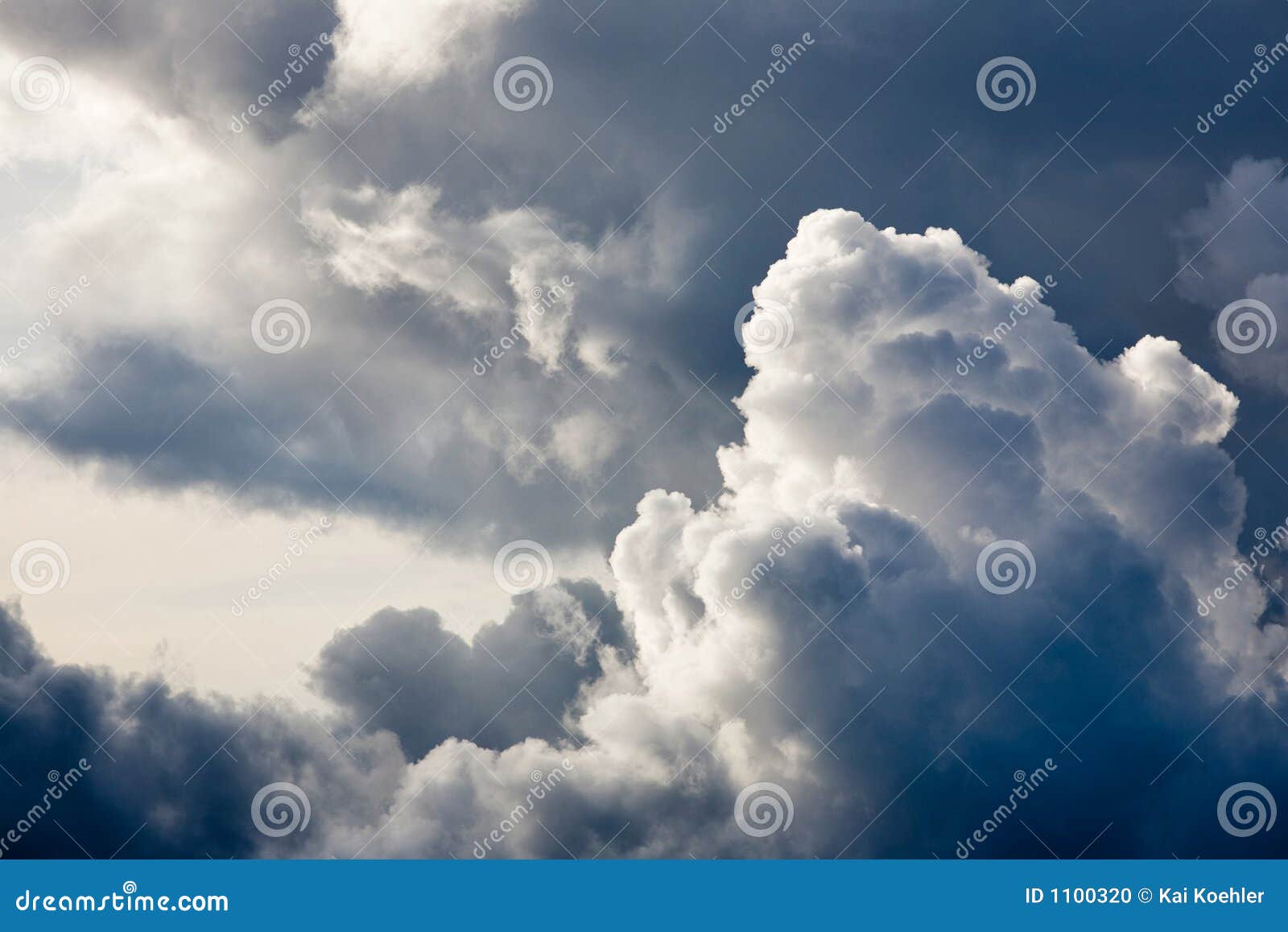 Huge clouds stock photo. Image of dawn, blue, cloud, cloudscape - 1100320