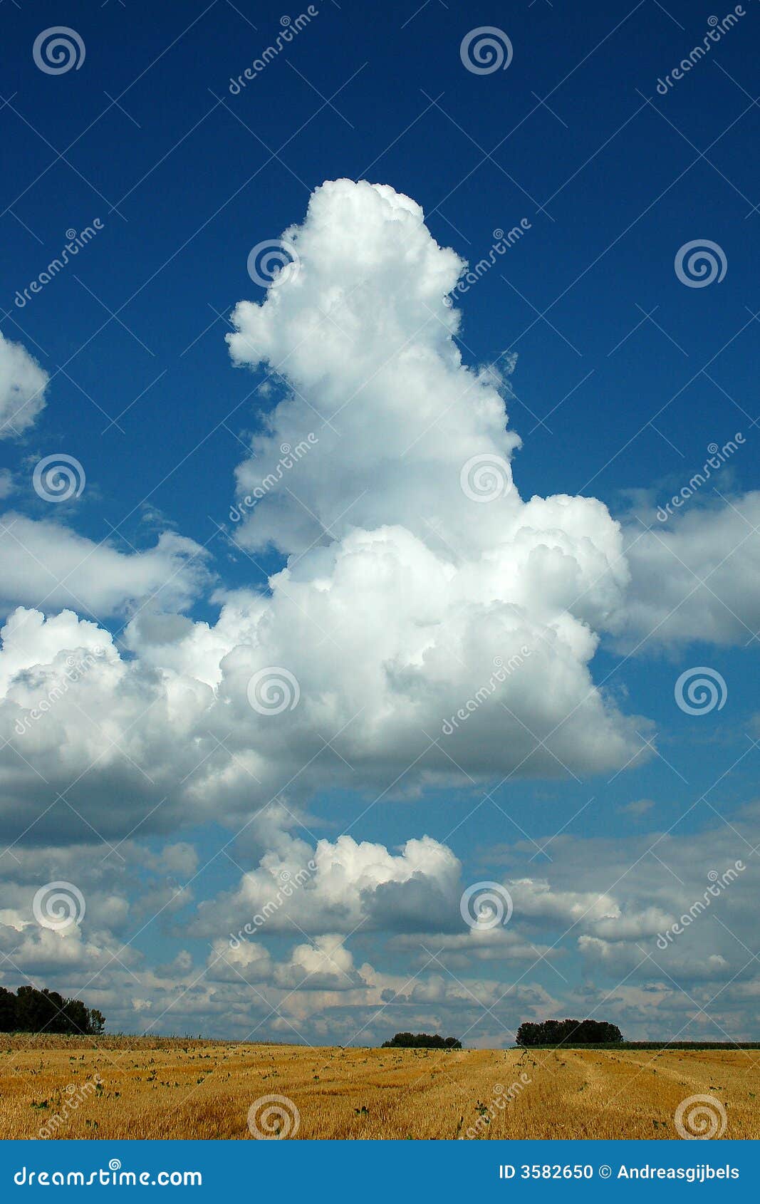 Huge clouds stock photo. Image of nature, clouds, dreaming - 3582650