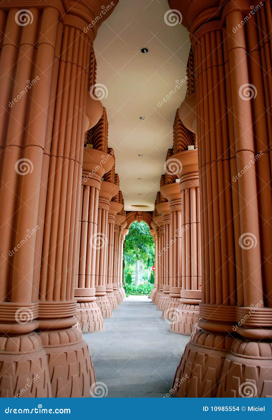 Huge columns stock photo. Image of vanishing, fillet - 10985554