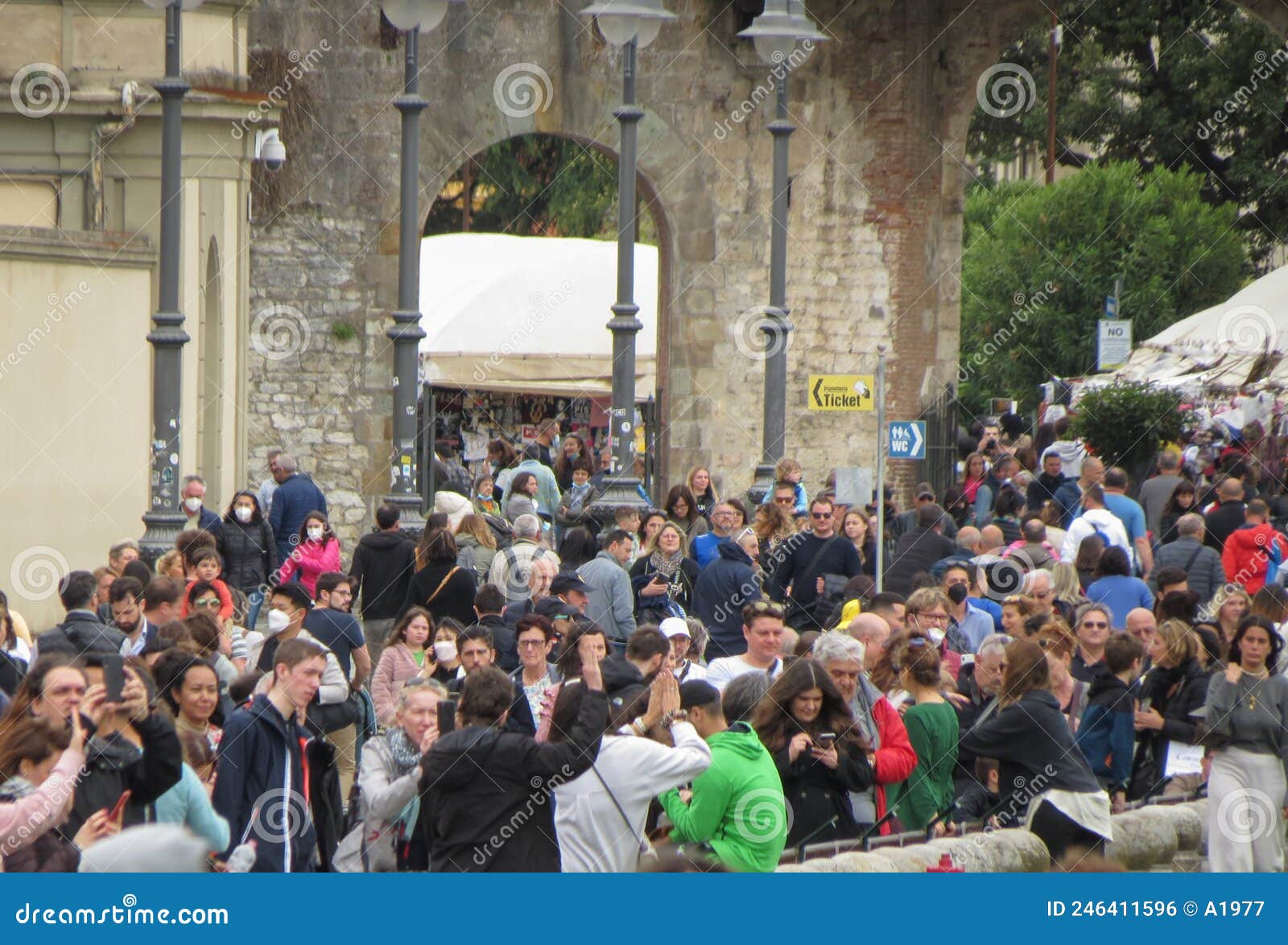 Huge Crowd by the Cathedral in Pisa Editorial Photo - Image of italian ...