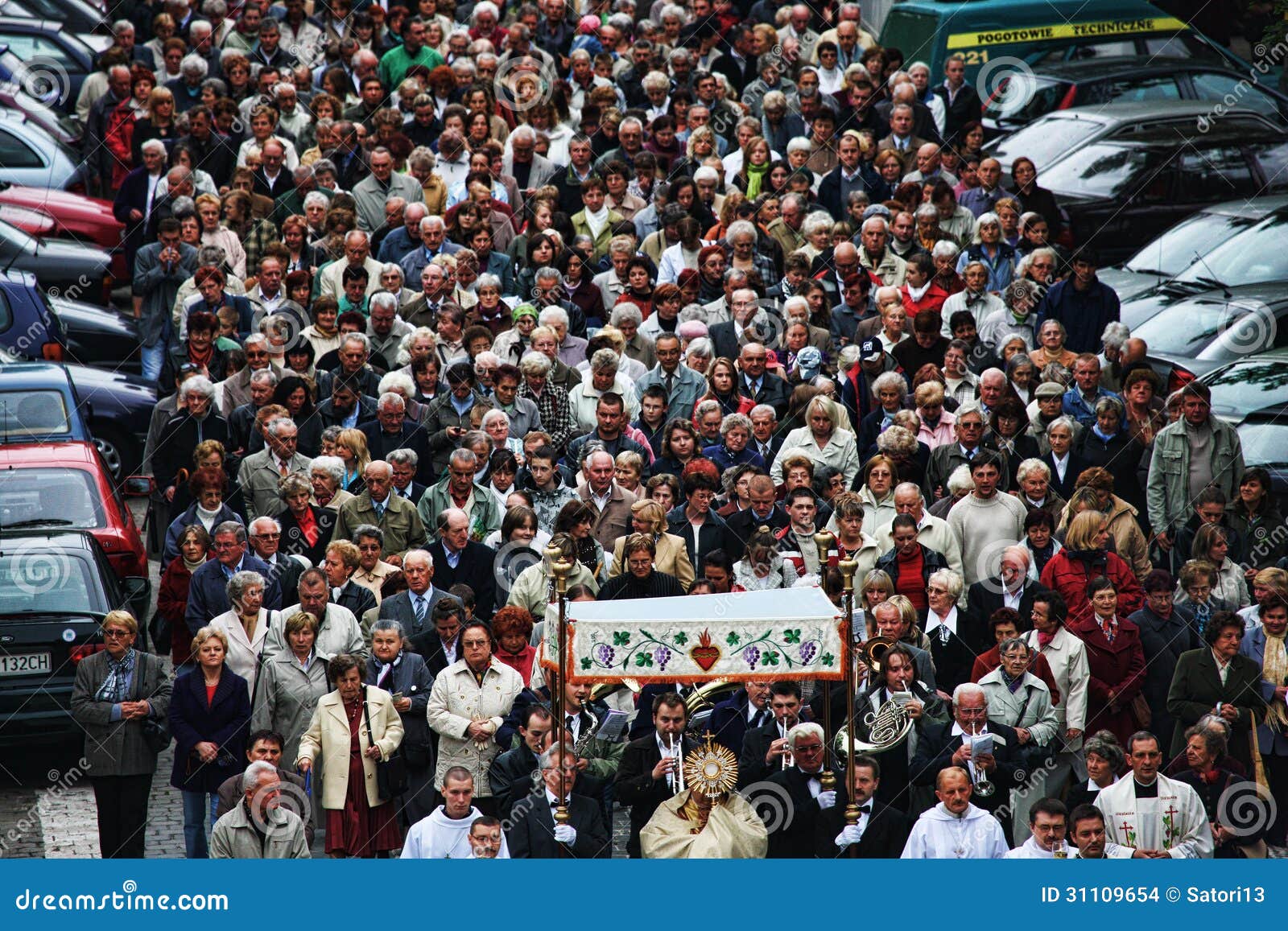Huge crowd of people editorial stock image. Image of people - 31109654