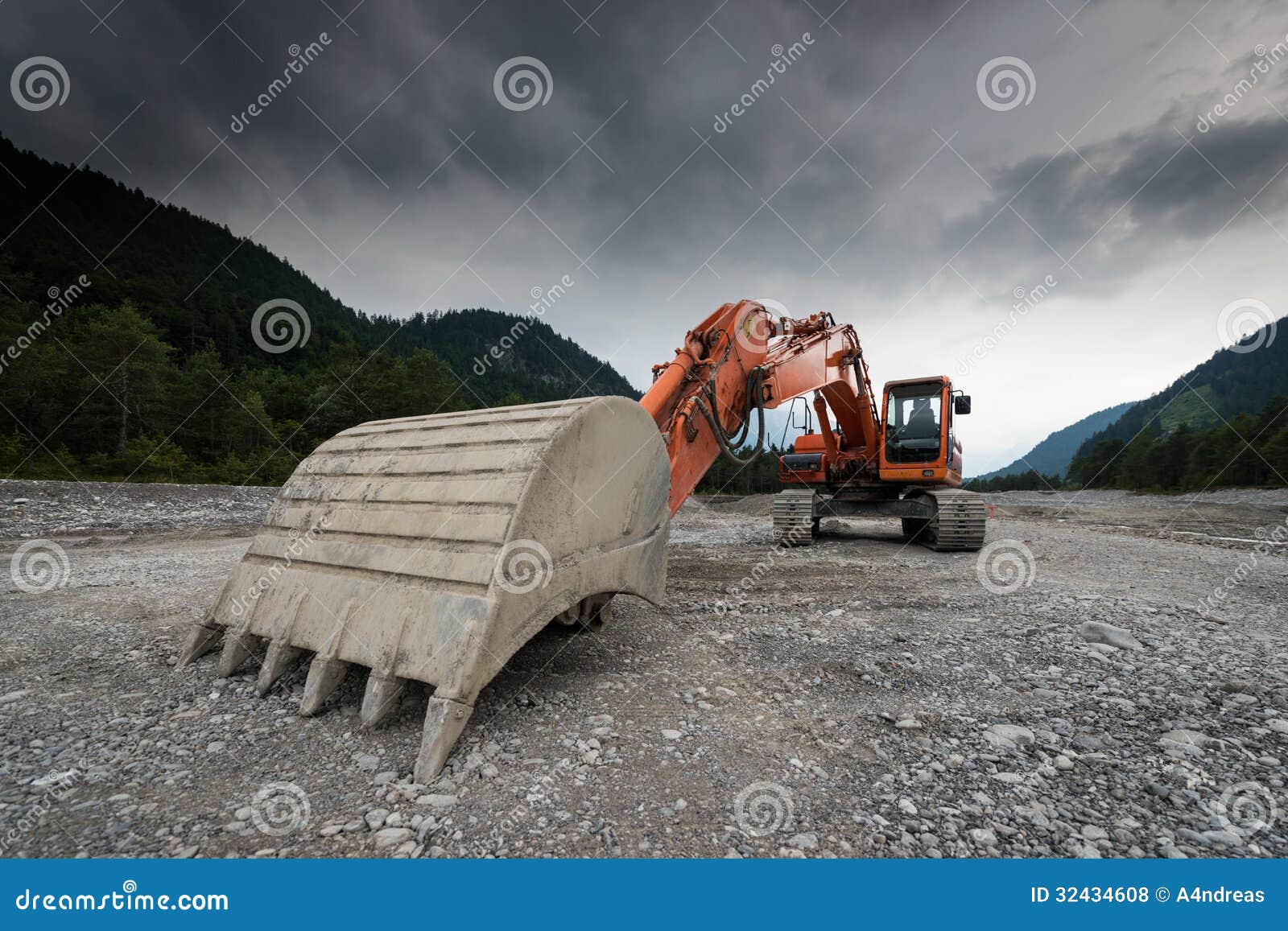 Huge digger stock photo. Image of equipment, engineering - 32434608