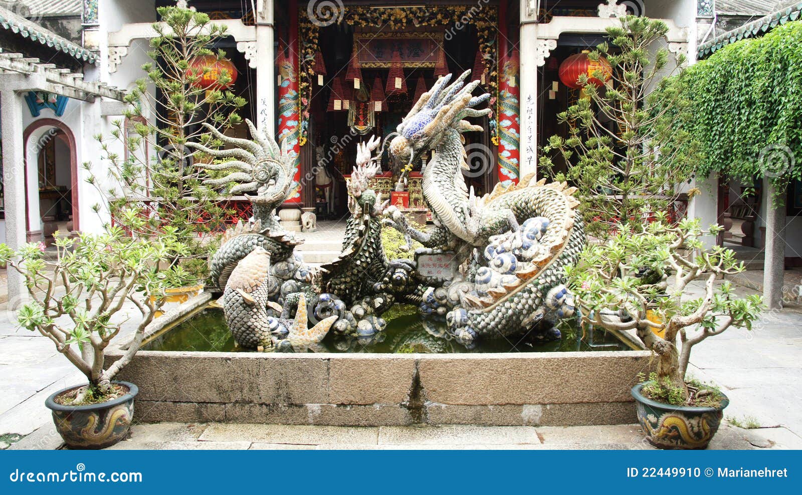 Huge Dragon Figure Inside Chinese Temple Complex Stock Photo - Image of ...