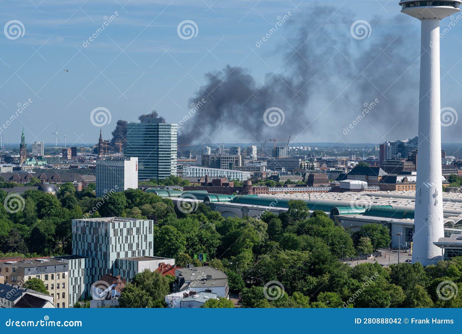 A Huge Fire Is Seen In Sitio Sto. Nino, Barangay Suba, Cebu City ...