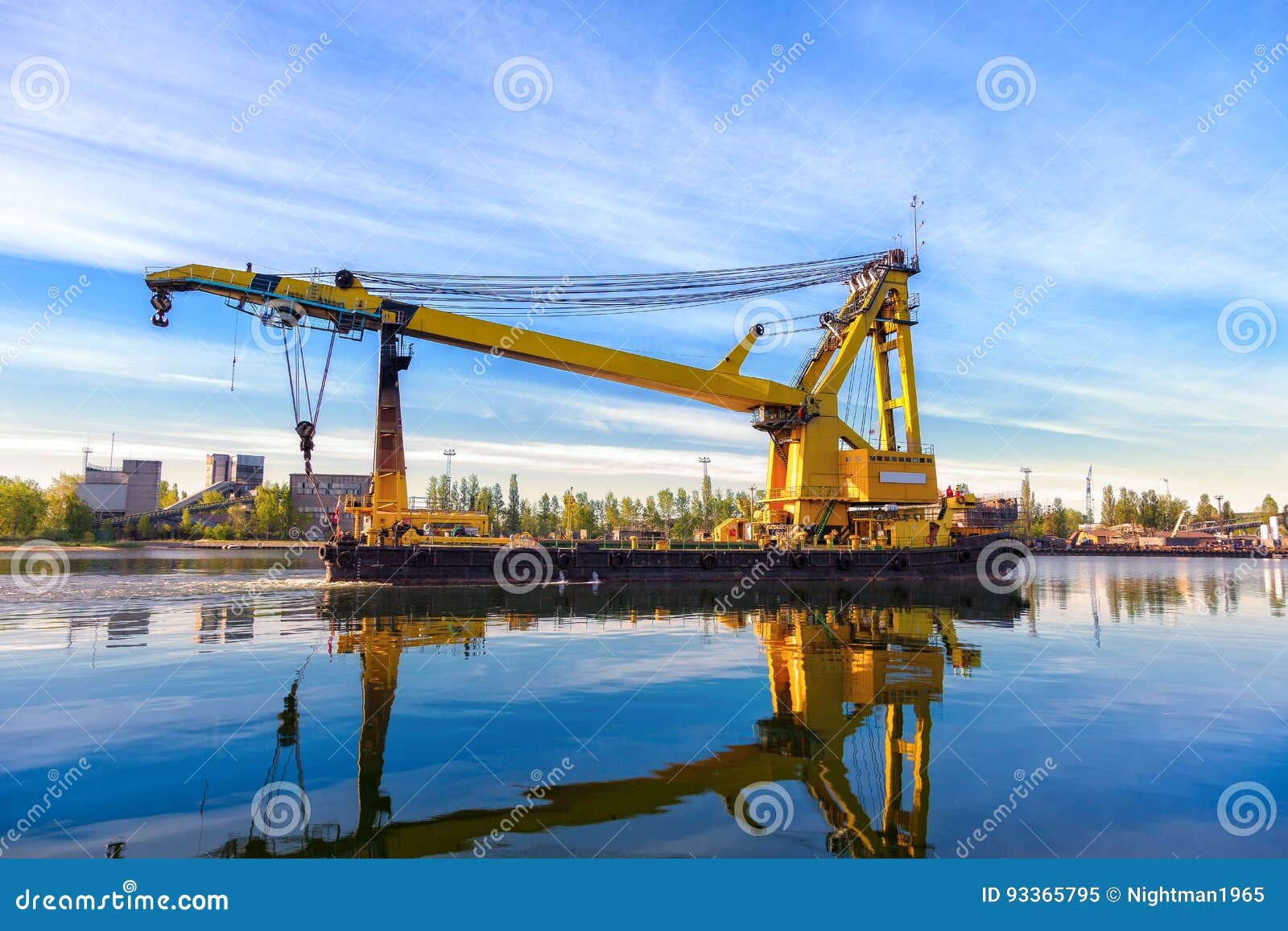 Huge floating crane stock image. Image of lift, industry - 93365795