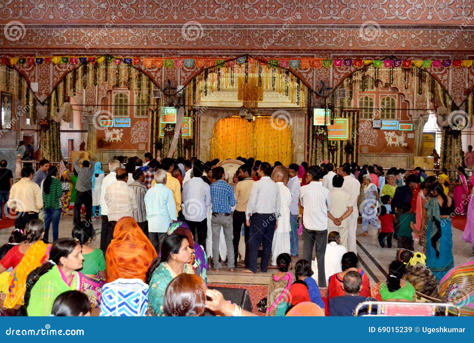 Krishna Devotees Enjoy The Contemplation Of Deities In ISKCON Delhi ... Krishna Devotees Enjoy The Contemplation Of Deities In ISKCON Delhi ...