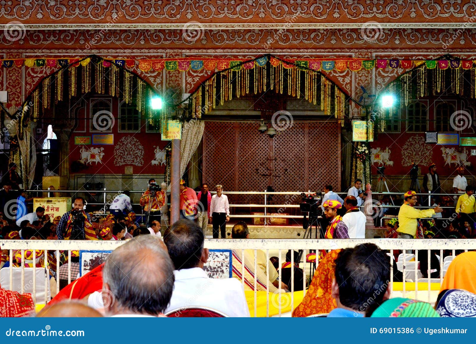 Krishna Devotees Enjoy The Contemplation Of Deities In ISKCON Delhi ... Krishna Devotees Enjoy The Contemplation Of Deities In ISKCON Delhi ...