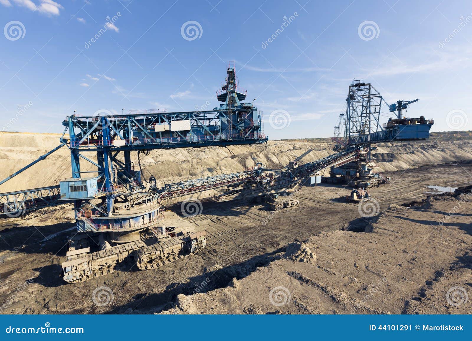 Giant Mining Machine