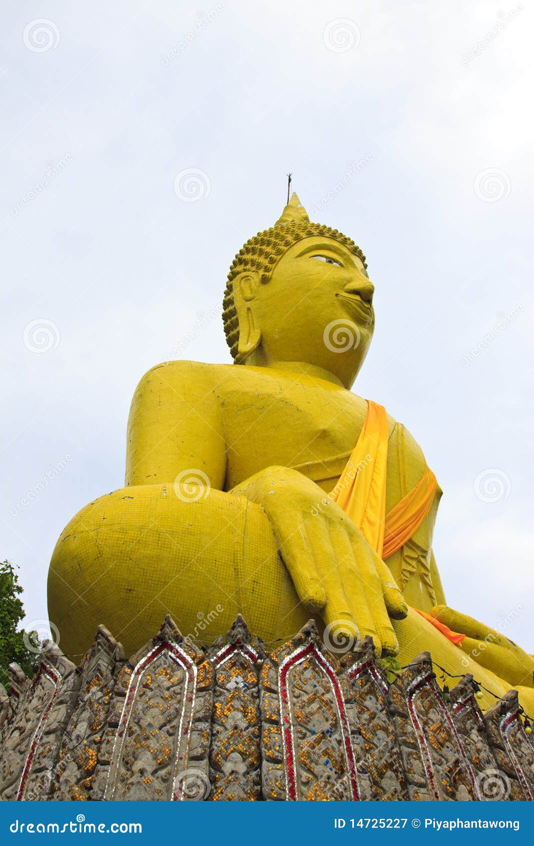Huge yellow buddha statue stock image. Image of construction - 14725227
