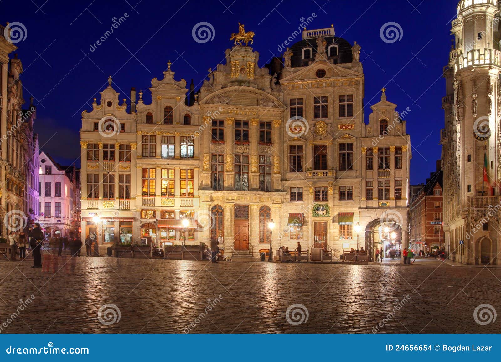 Huizen in Grote Plaats, Brussel, België Redactionele Stock Afbeelding ...