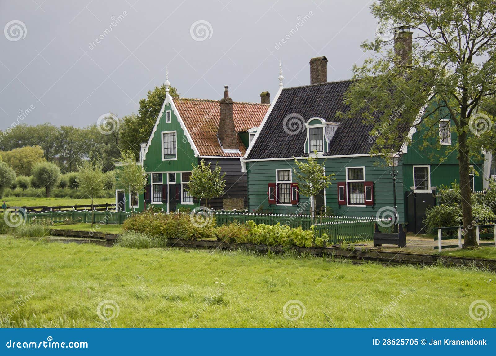 Huizen in Zaanse Schans, Holland Stock Afbeelding - Image of nederlands ...