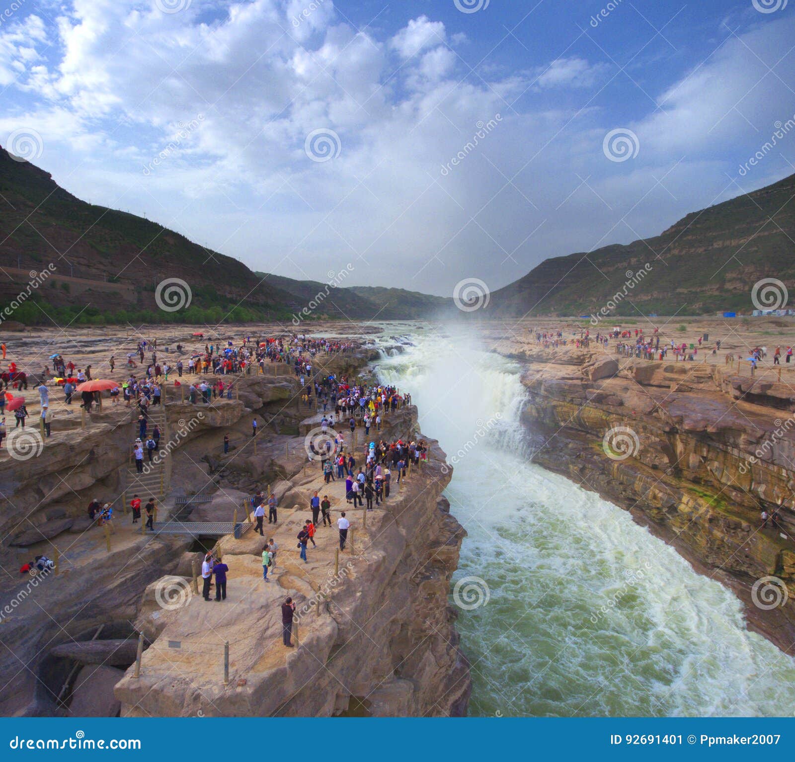 Hukou Waterfall of Yellow River Editorial Photo - Image of waterfall ...