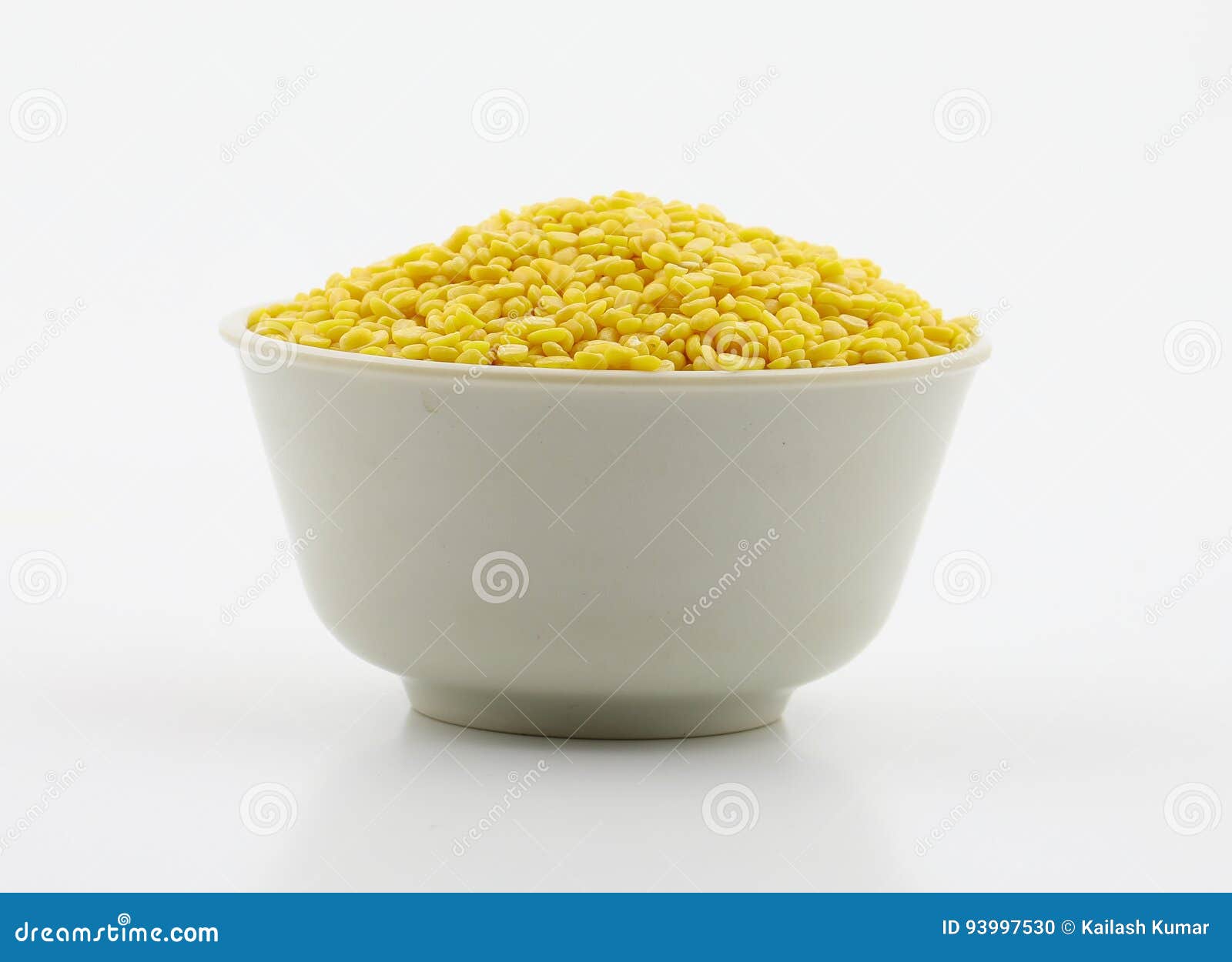 Hulled-split mung bean stock photo. Image of mung, close - 93997530