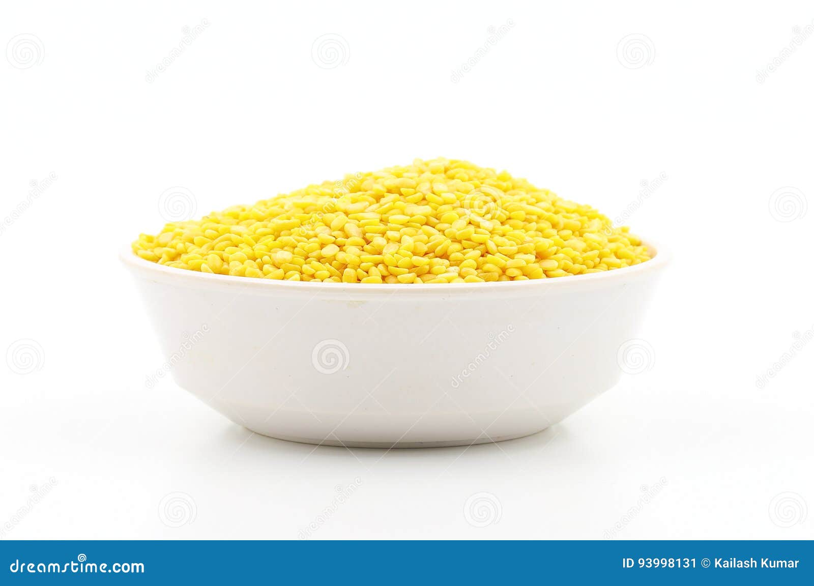 Hulled-split mung bean stock image. Image of grain, moog - 93998131