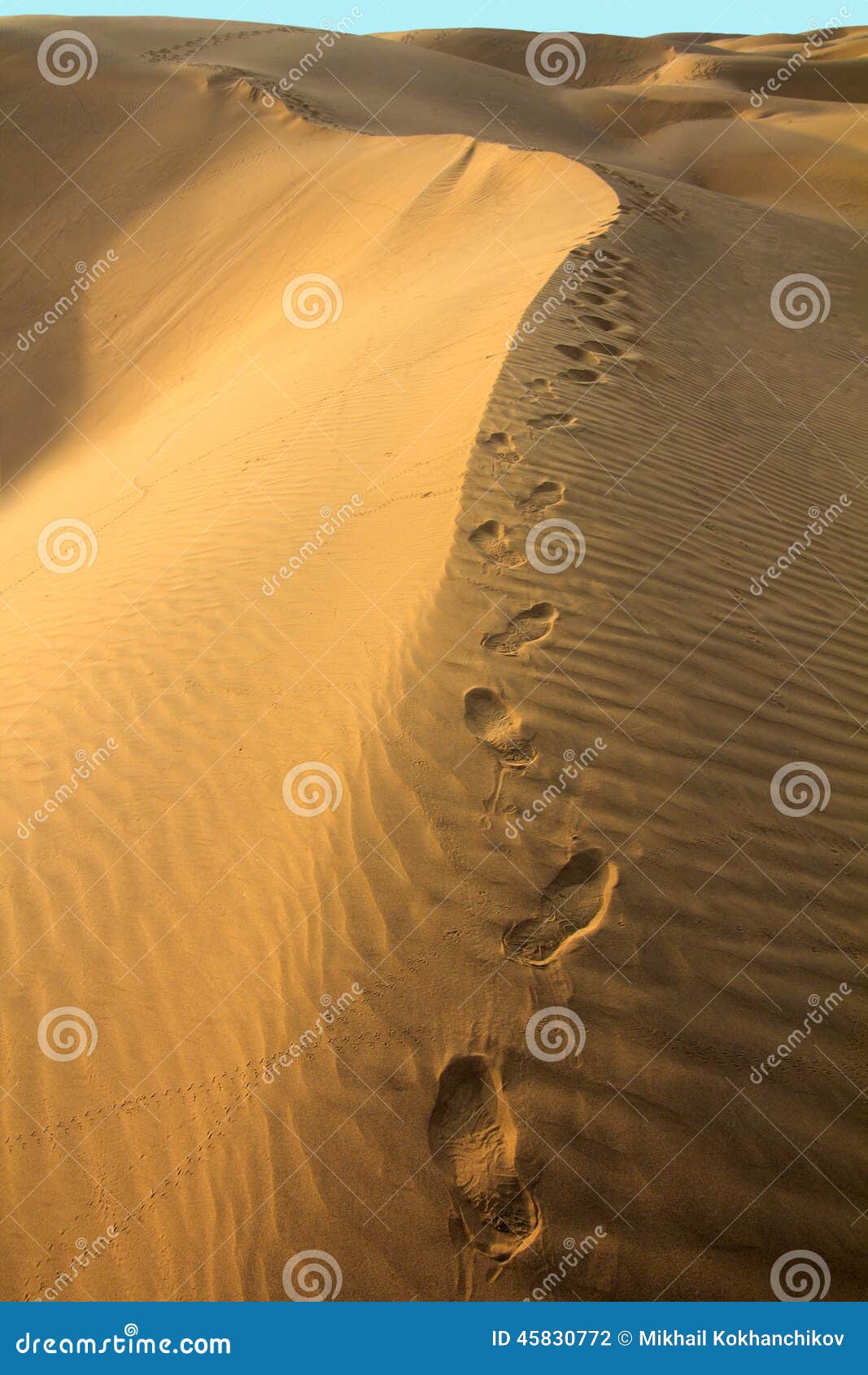 Human Footsteps in Sand in Desert Stock Photo - Image of arabic, human ...