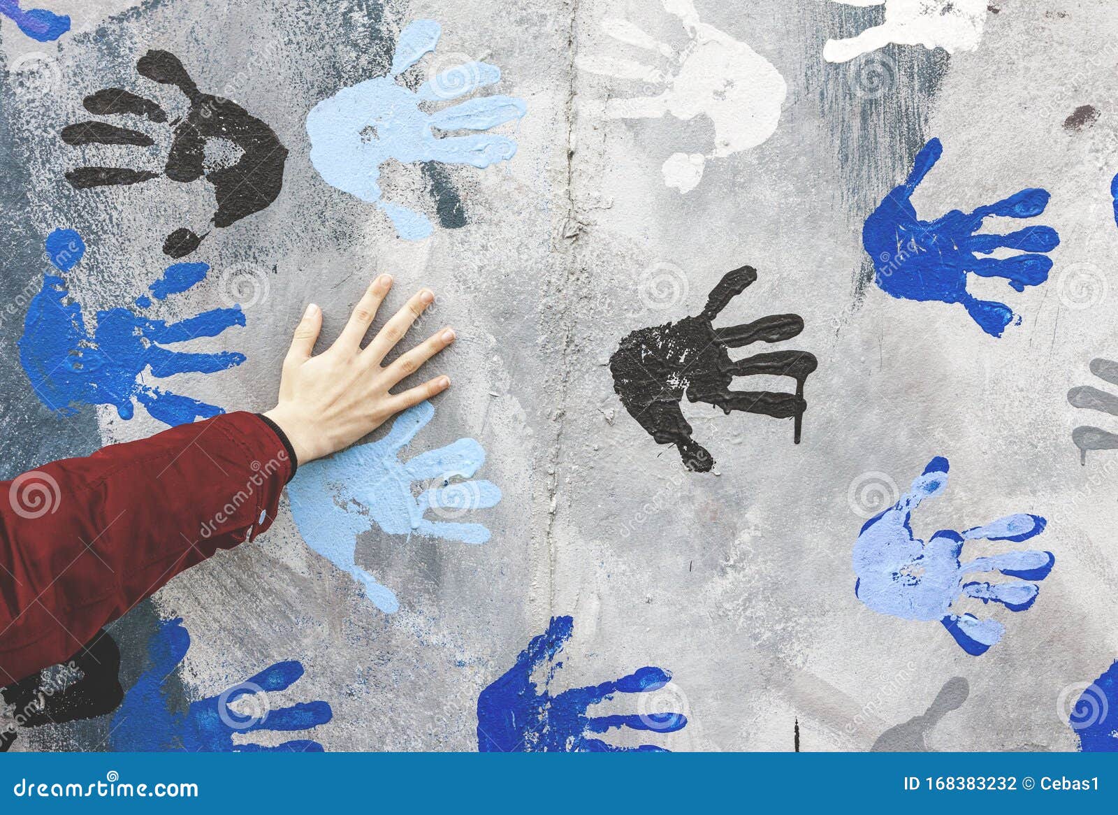 Human Palm on Concrete Wall Painted with Random Hand Prints 库存照片 - 图片 ...