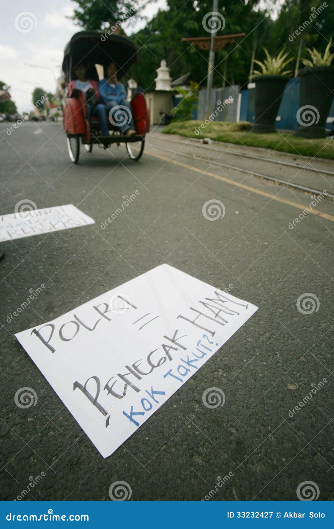 Human right action editorial photography. Image of right - 33232427