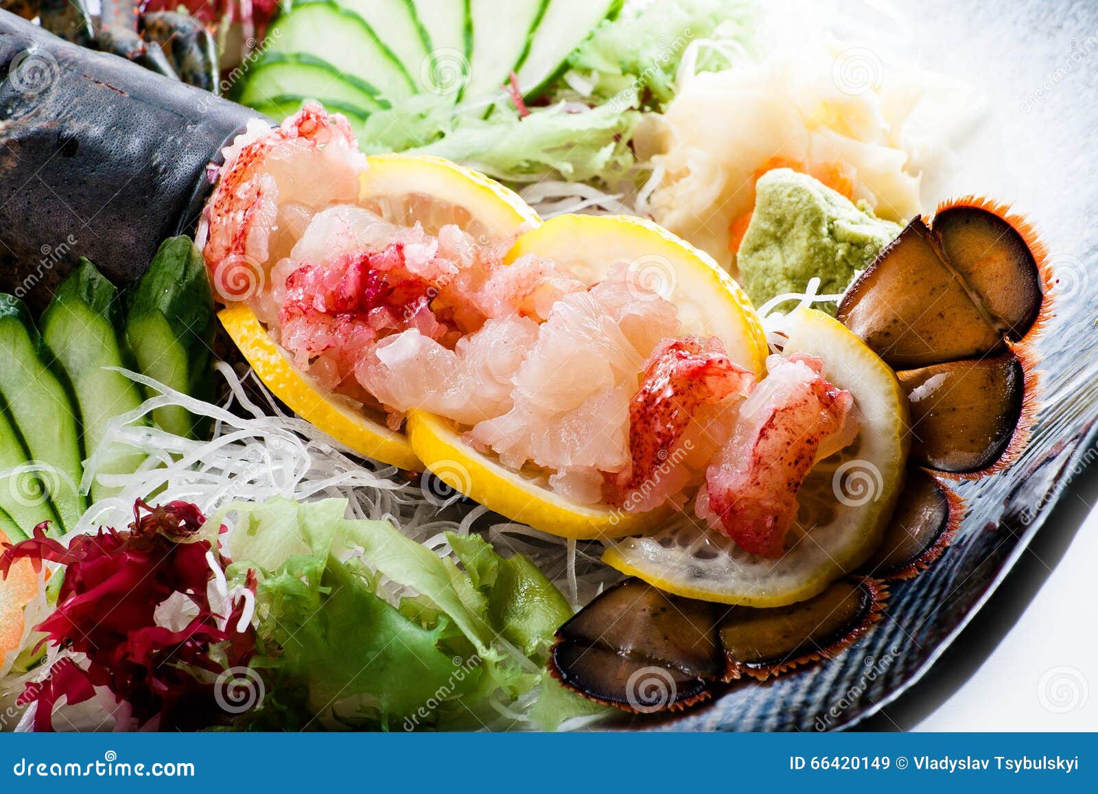 Hummer-Sashimi-Duo stockbild. Bild von nahrung, atlantisch - 66420149