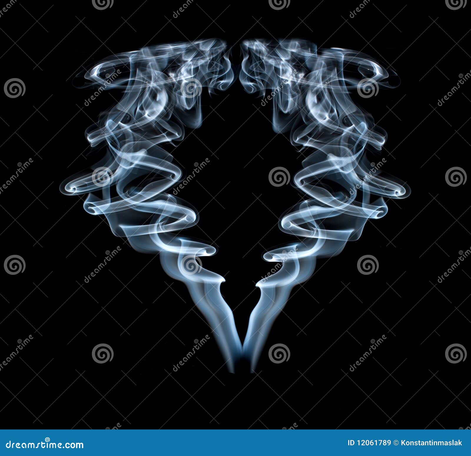 Humo abstracto aislado. imagen de archivo. Imagen de cultura - 12061789