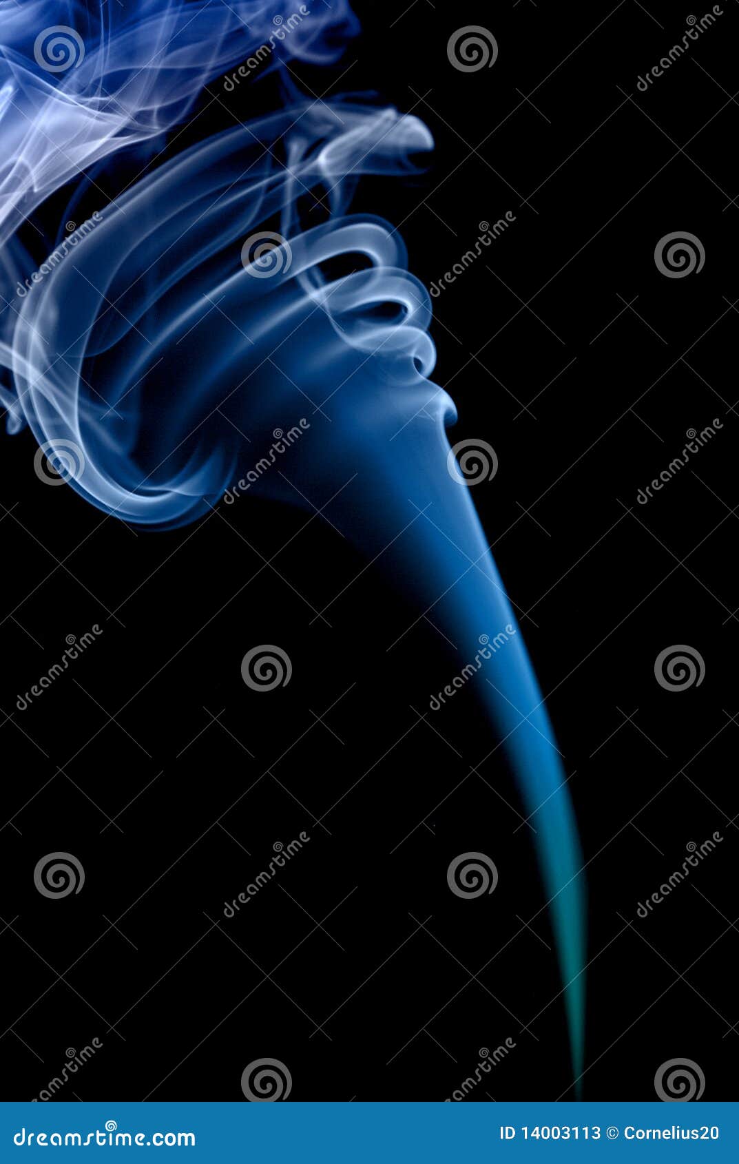 Humo azul imagen de archivo. Imagen de extracto, humo - 14003113