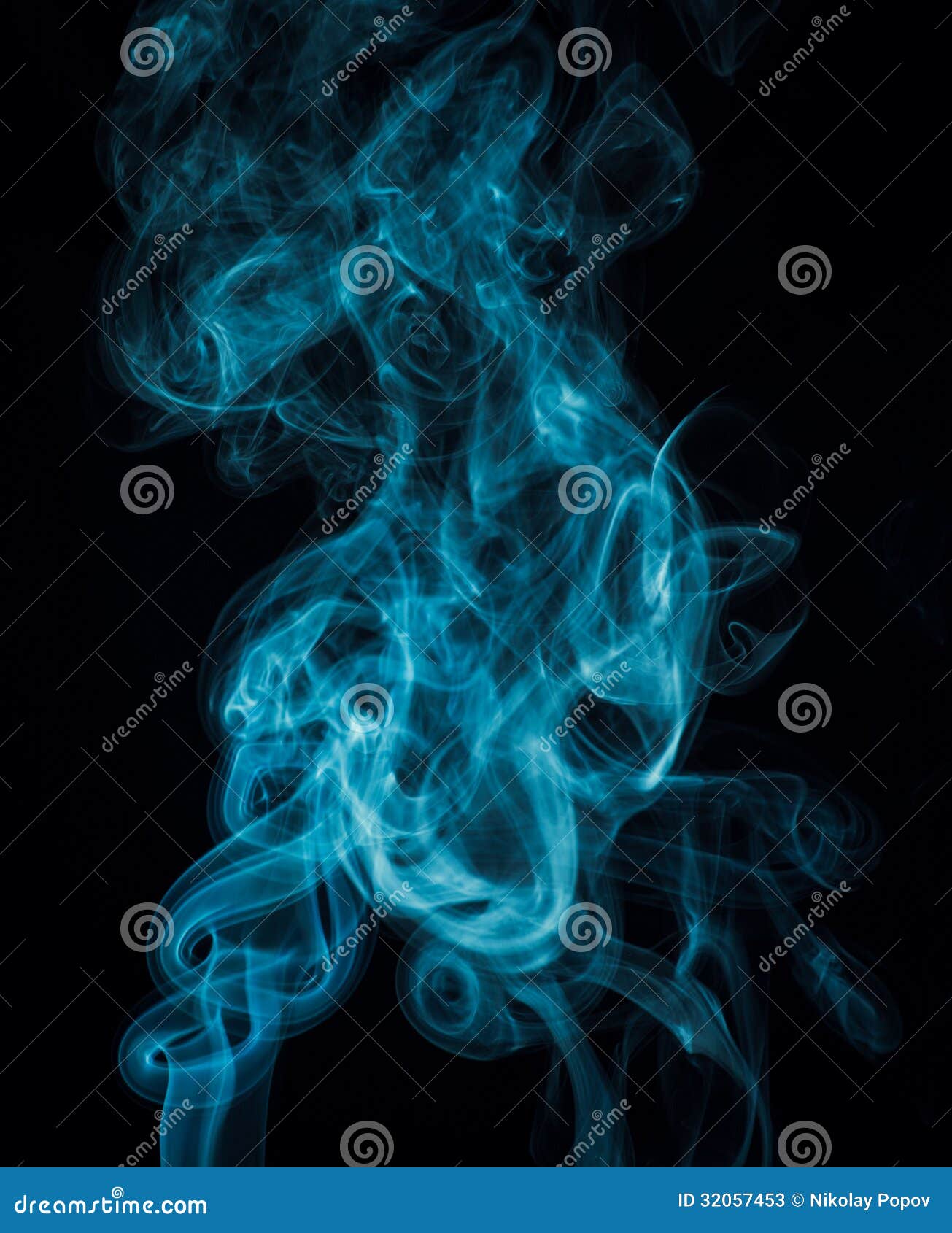 Humo azul. imagen de archivo. Imagen de nubes, blanco - 32057453