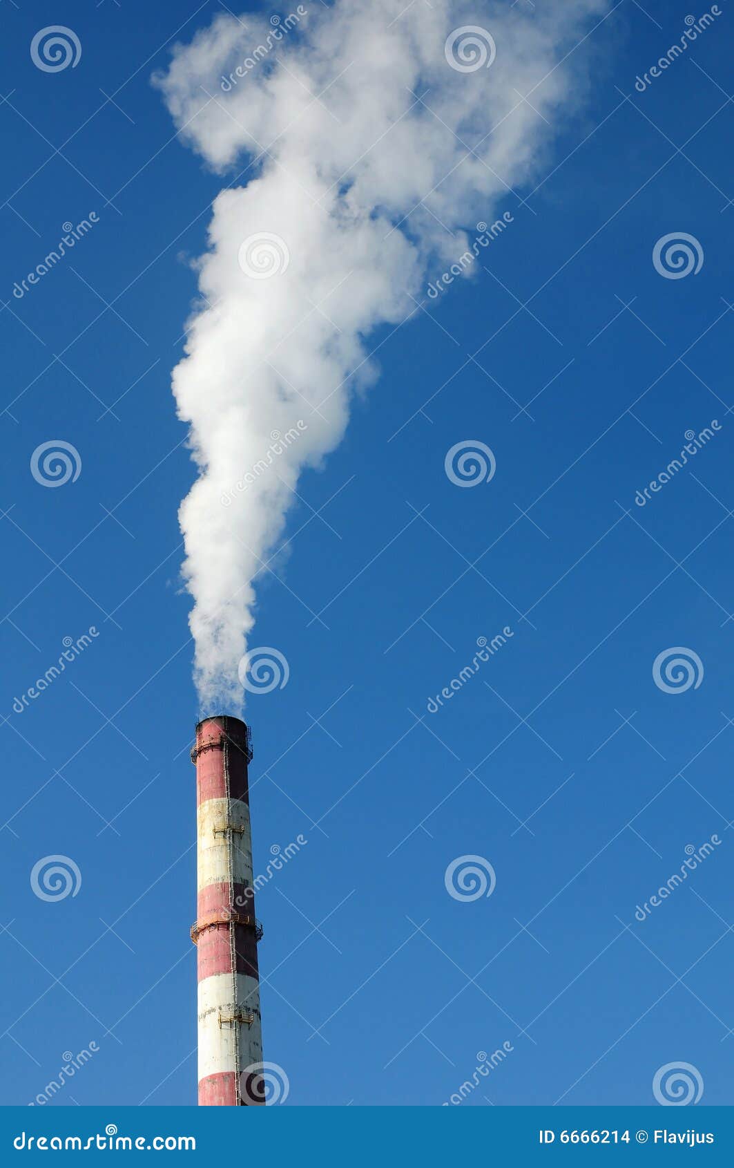 Humo blanco foto de archivo. Imagen de azul, cielo, ensanchar - 6666214