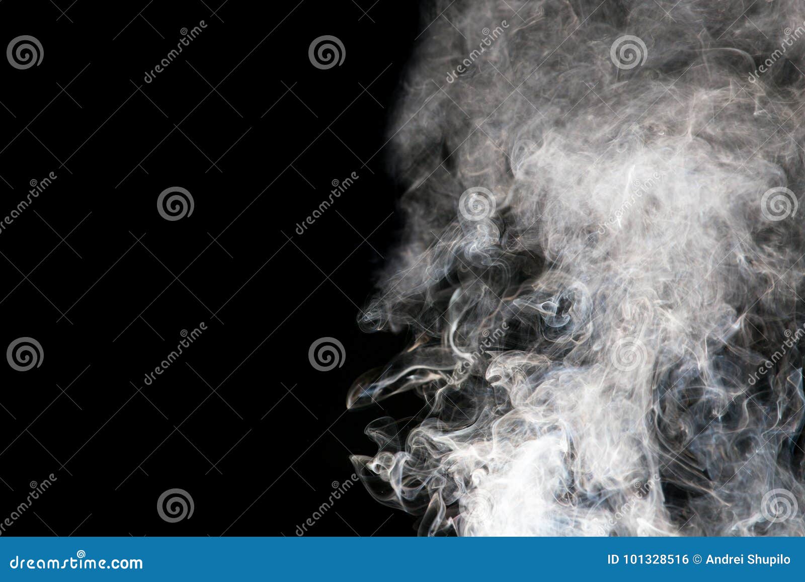 Humo en fondo negro foto de archivo. Imagen de remolino - 101328516
