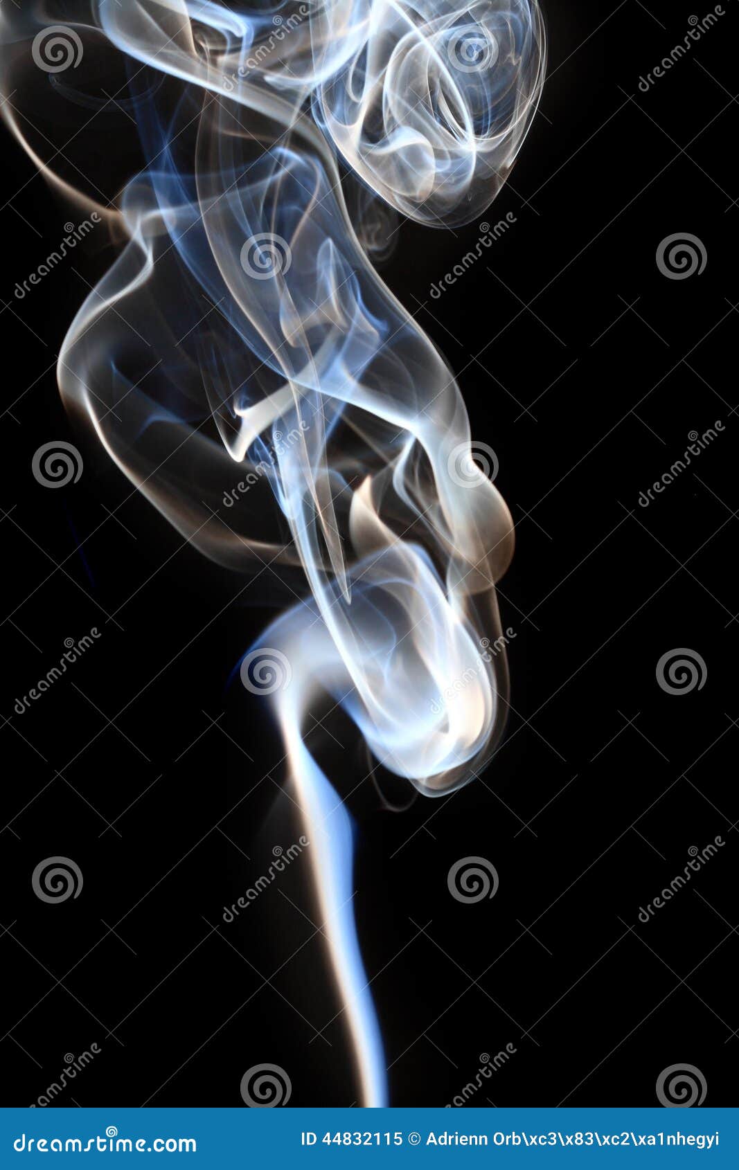 Humo misterioso imagen de archivo. Imagen de cubo, movimiento - 44832115