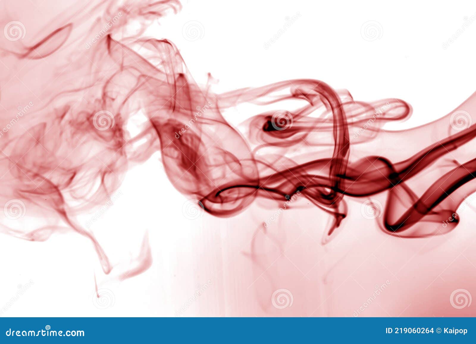 Humo Rojo Sobre Fondo Blanco. Foto de archivo - Imagen de fuego ...
