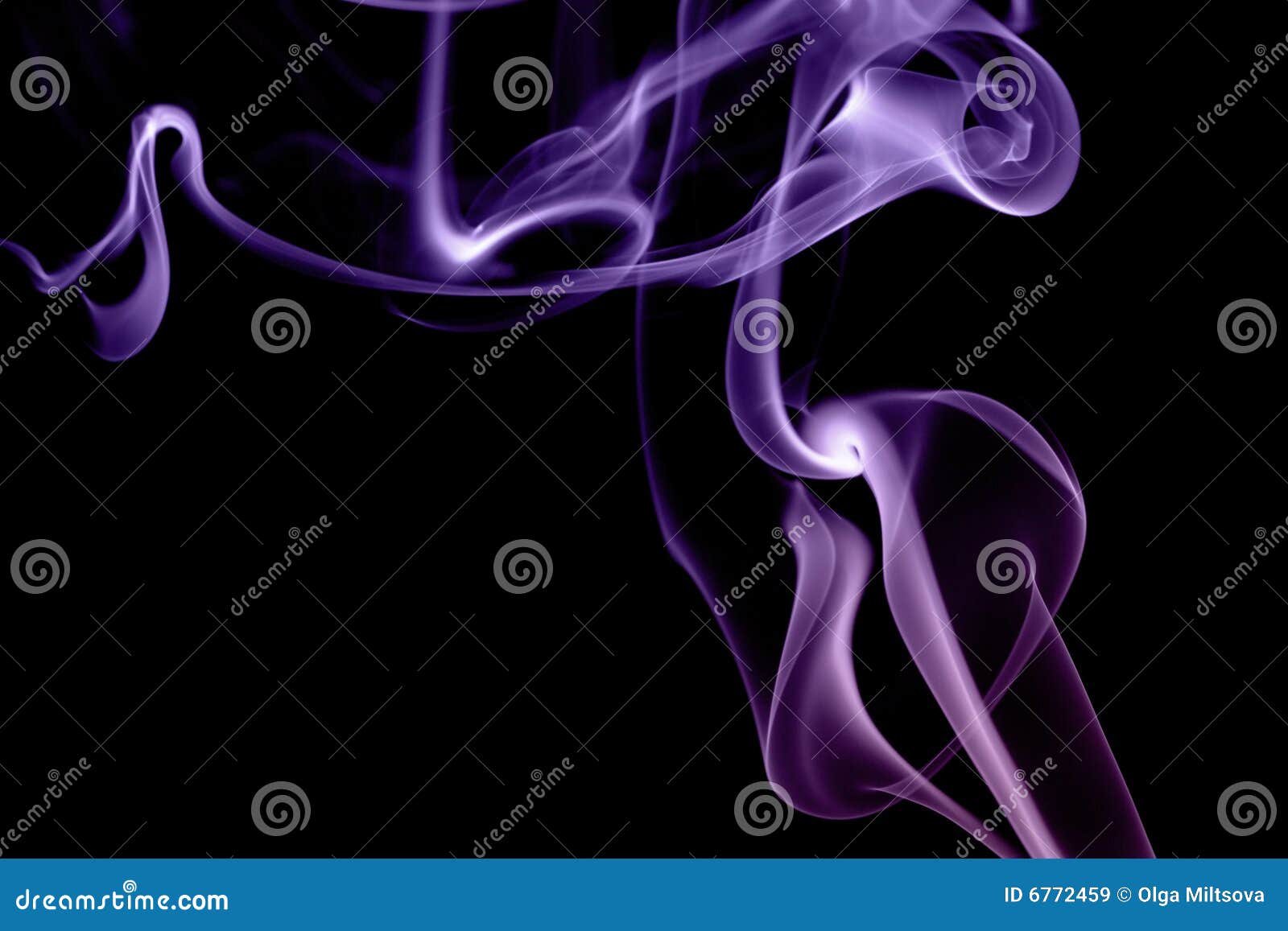 Humo Violeta Abstracto Aislado Imagen de archivo - Imagen de color ...