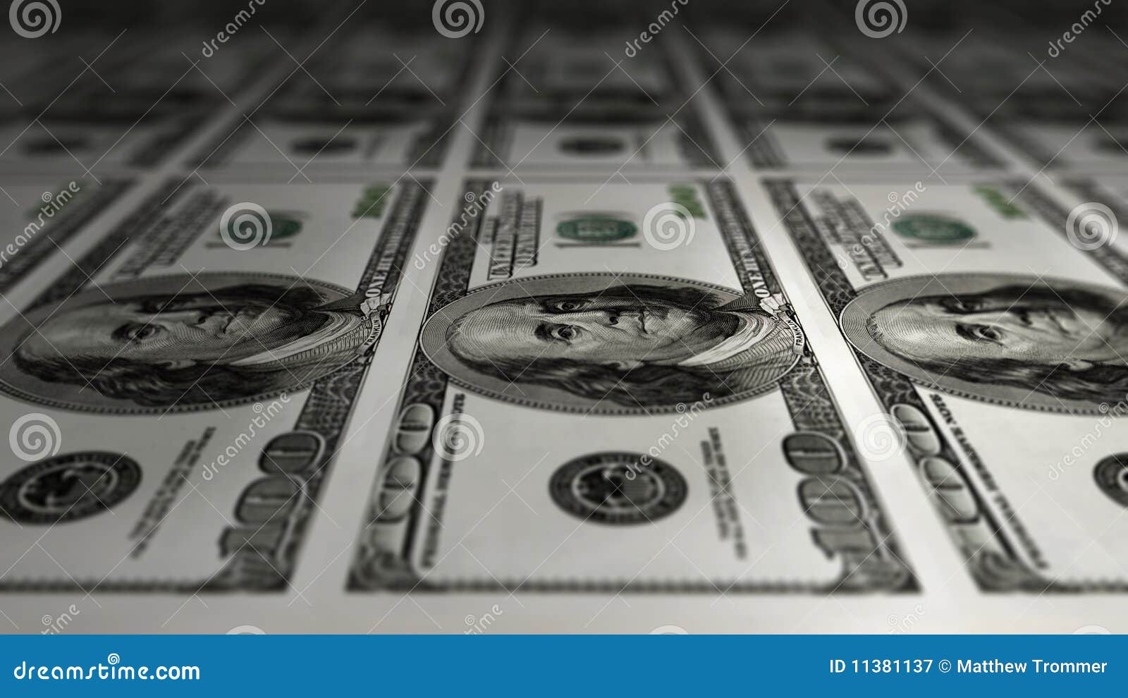 Hundred Dollar Sheet - Vertical Stock Illustration - Illustration of ...