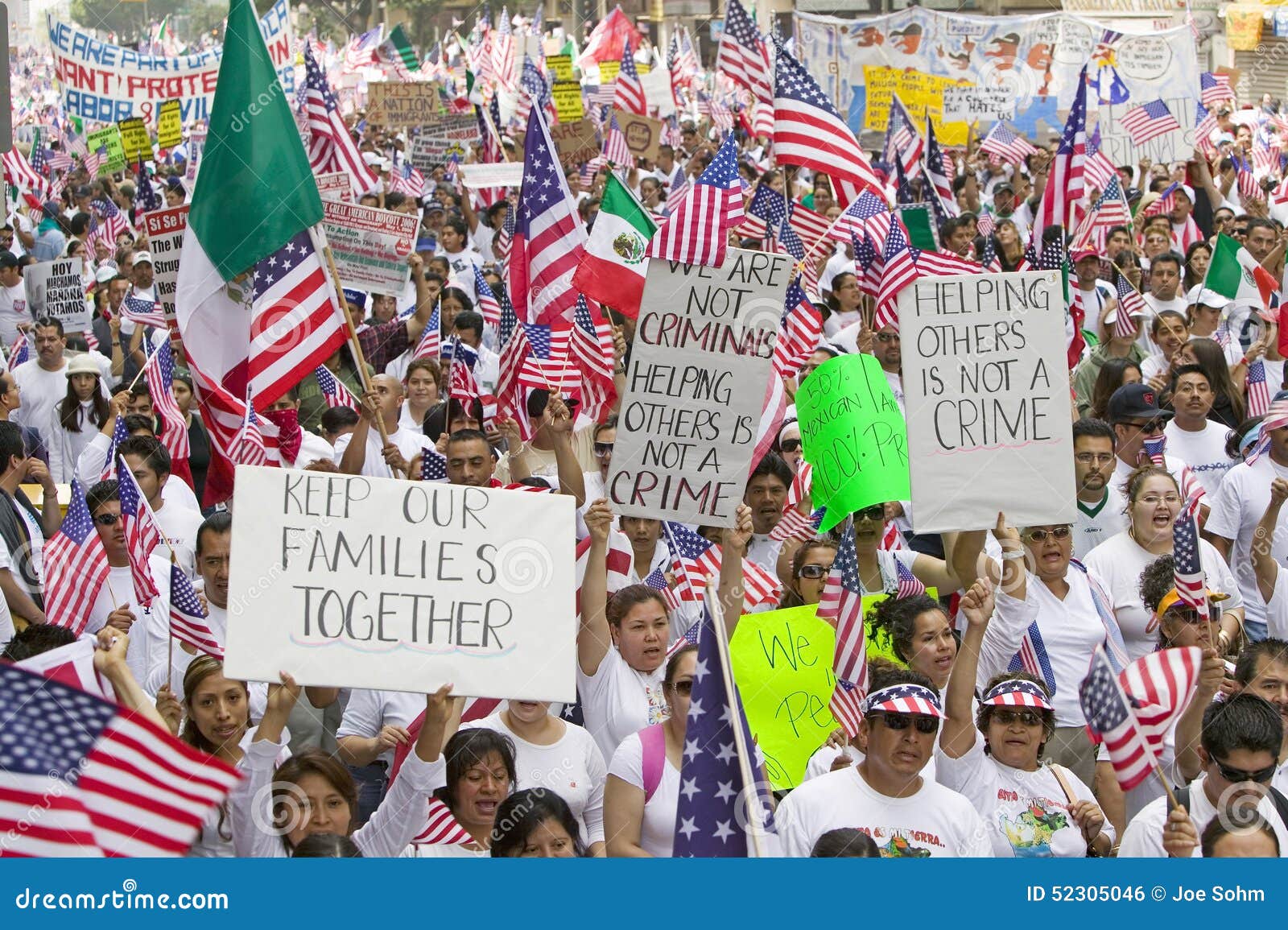 Hundreds of Thousands of Immigrants Participate in March for Immigrants ...