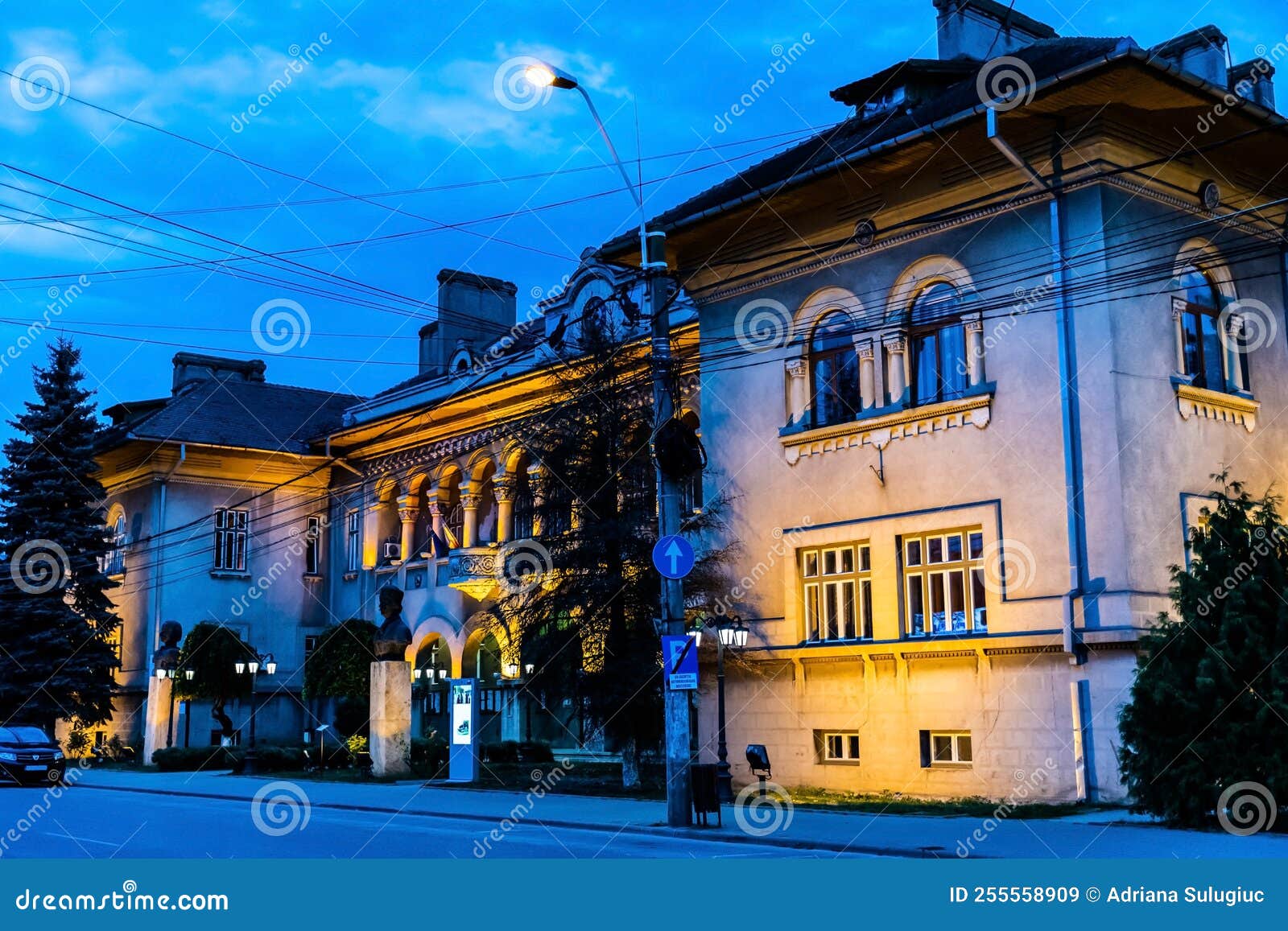 Hunedoara City Hall editorial stock image. Image of hall - 255558909