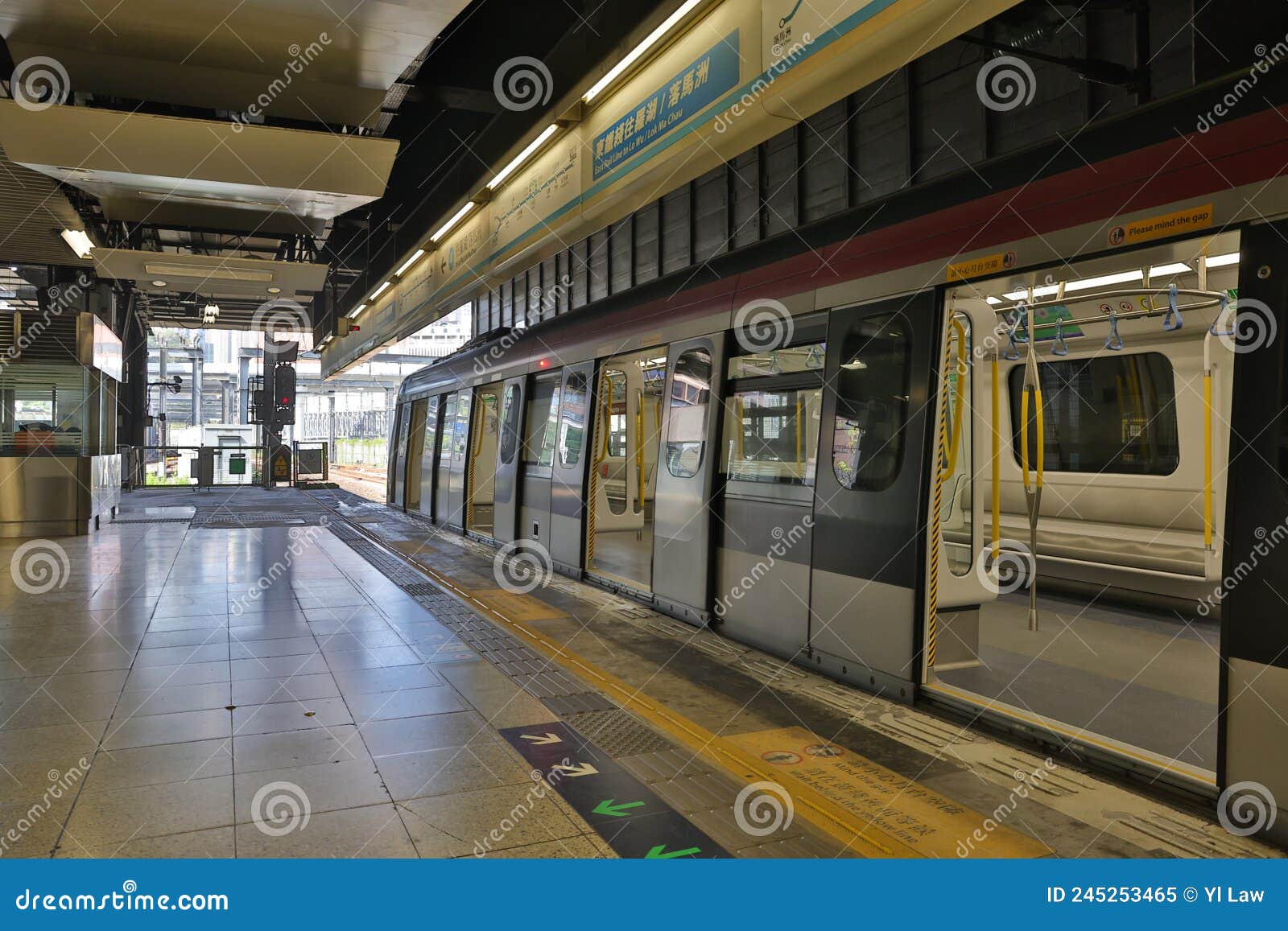 The Hung Hom Train Station Interior Timelapse in Hk 10 April 2022 ...