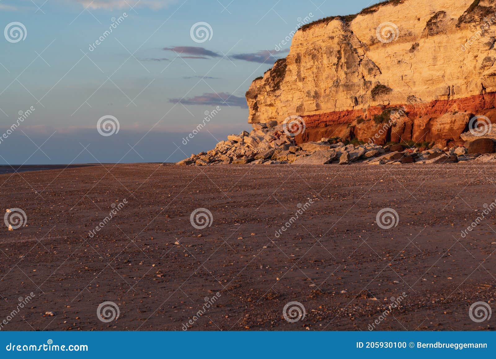 The Hunstanton Cliffs in Norfolk, England Stock Photo - Image of ...