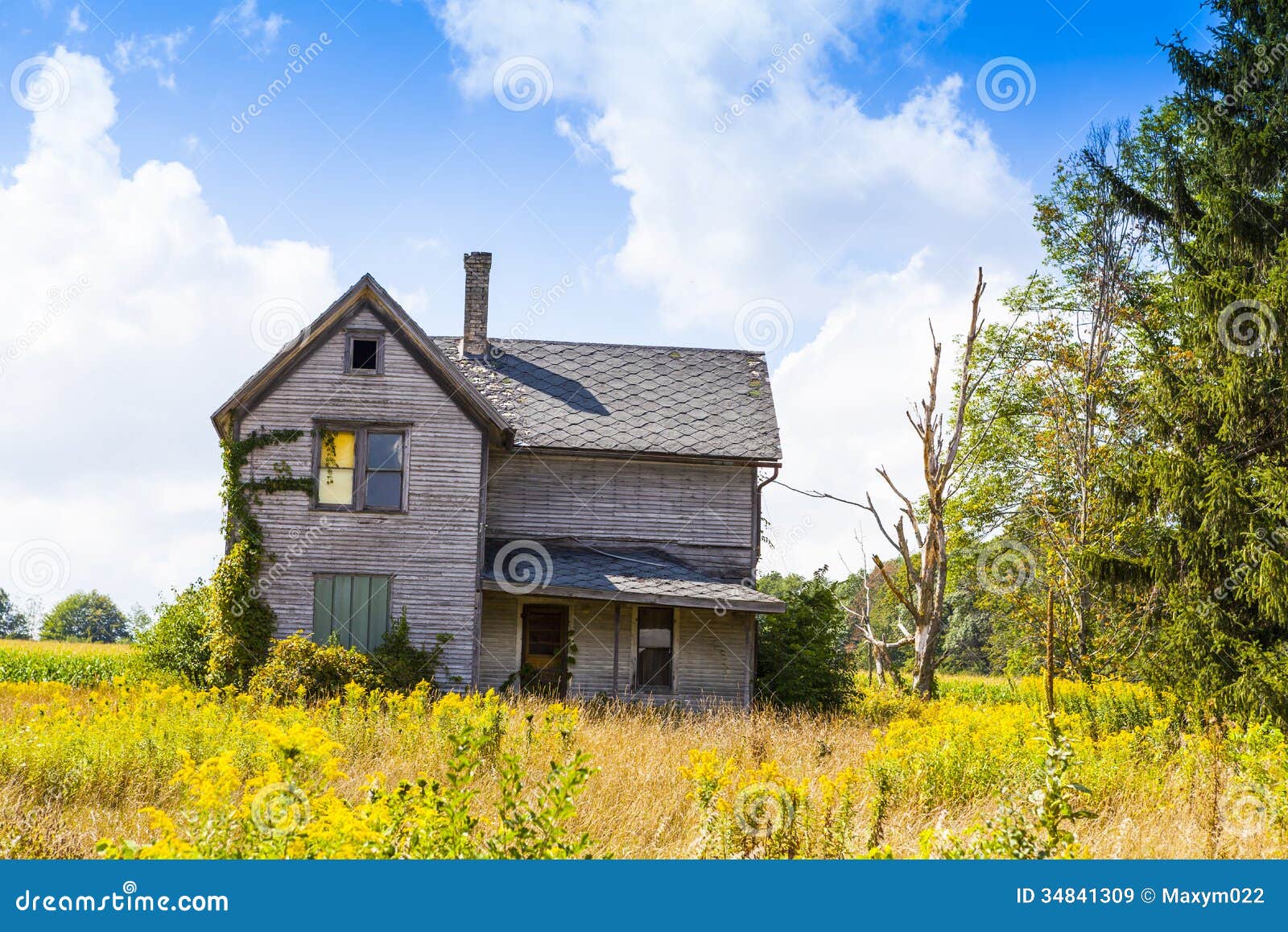 Hunted House stock image. Image of halloween, country - 34841309