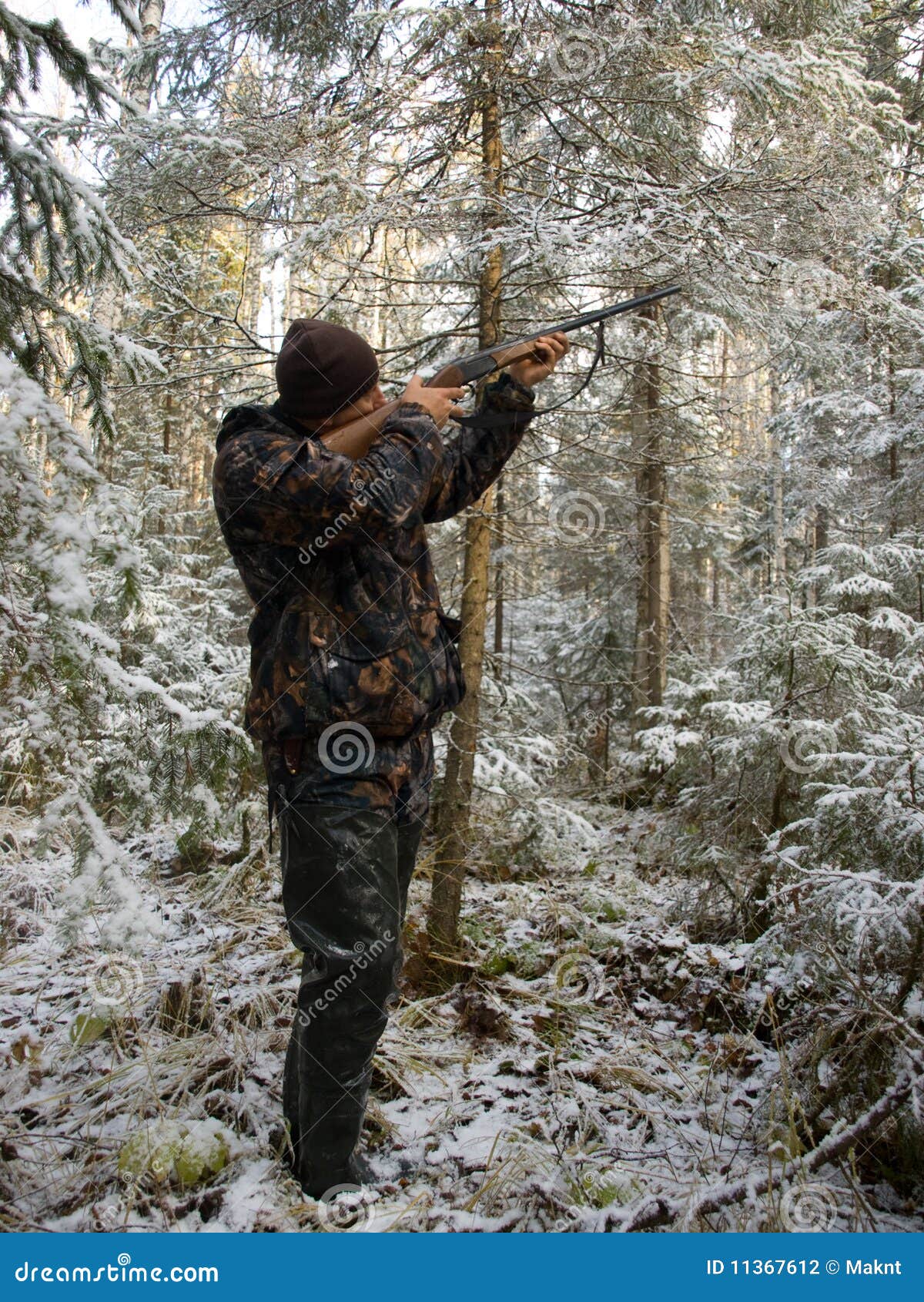 Hunter stock photo. Image of caucasian, hunting, forest - 11367612