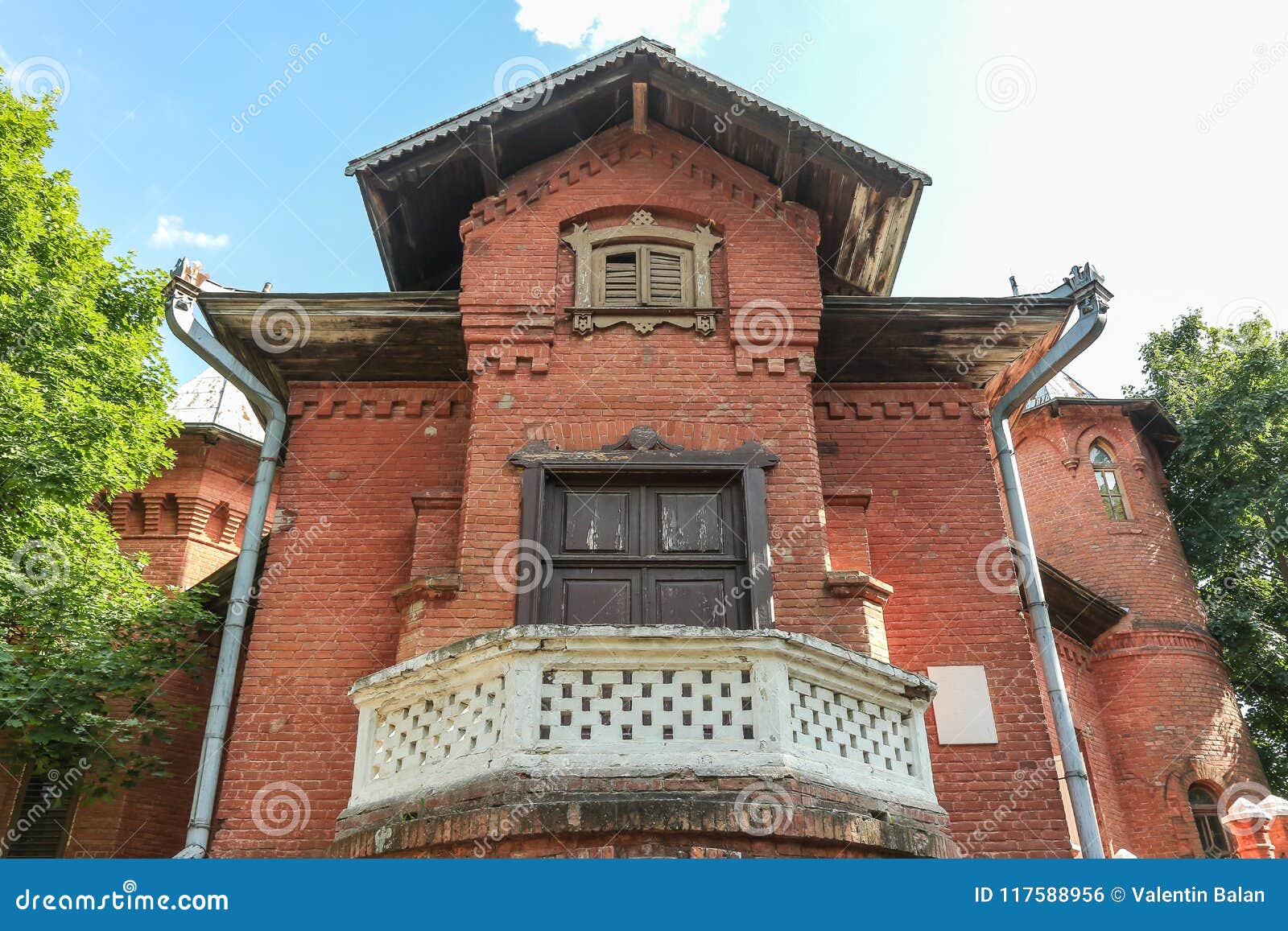 Hunter Castle Del Complejo De Manuc Bei Foto de archivo - Imagen de ...
