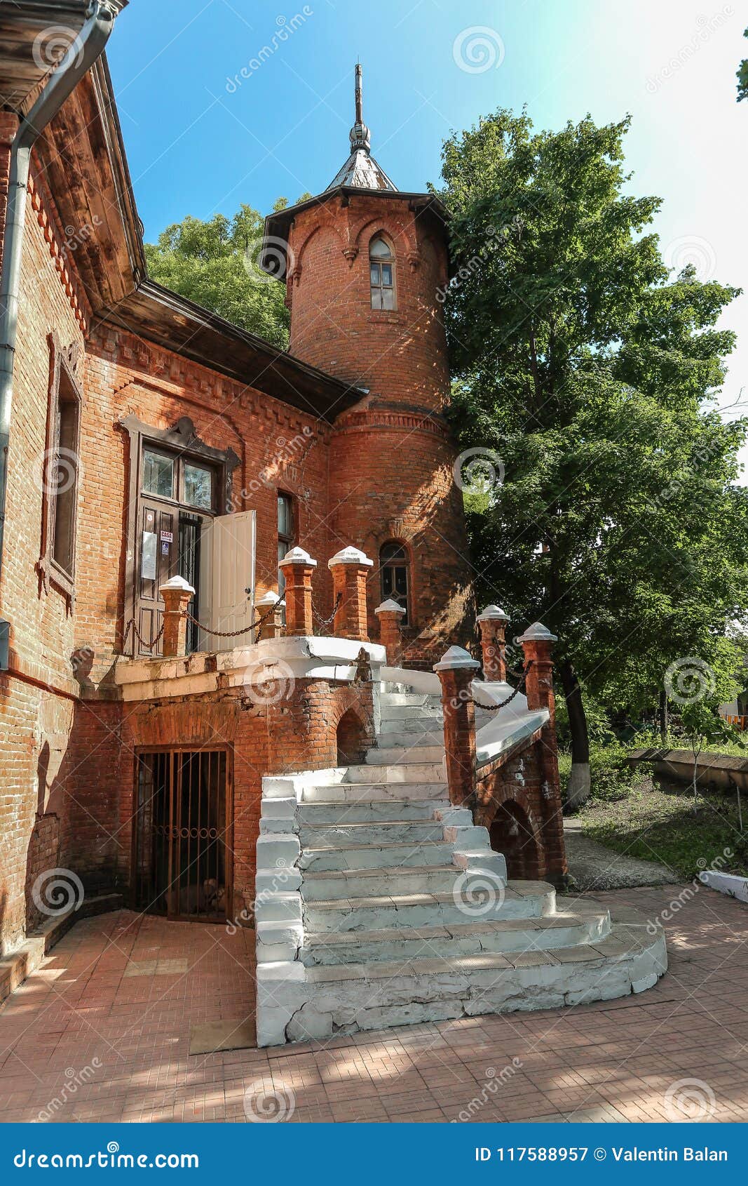 Hunter Castle Del Complejo De Manuc Bei Imagen de archivo - Imagen de ...