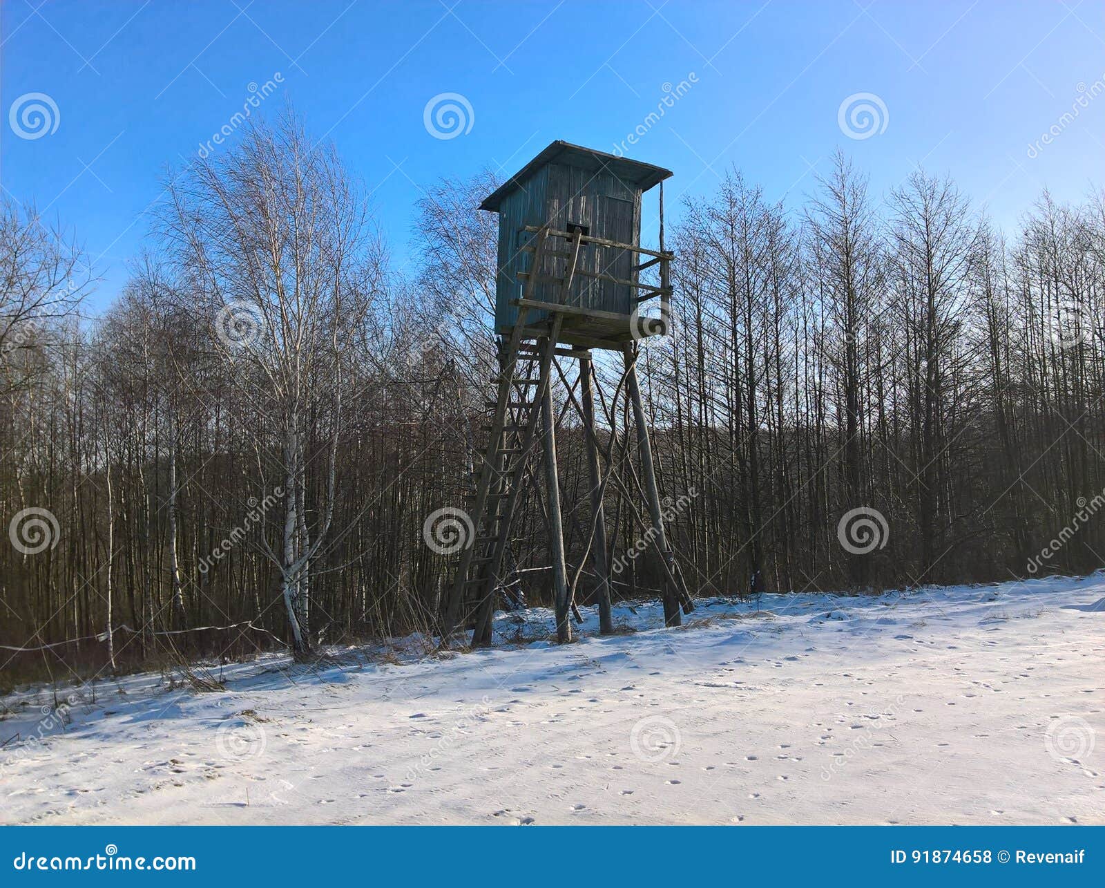 Hunter Hide Winter stock photo. Image of scenics, house - 91874658