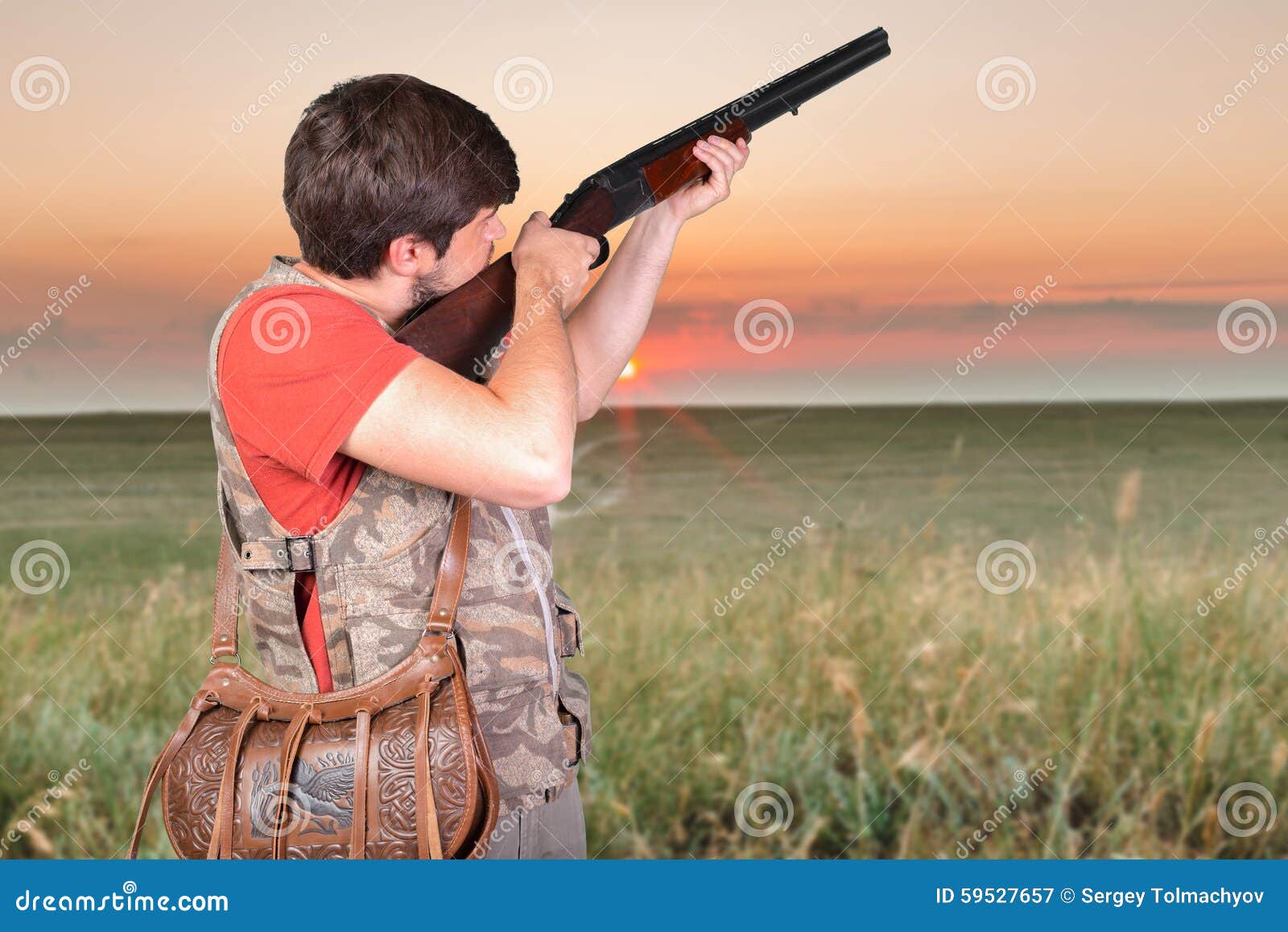 Handsome Hunter With A English Setter And Shotgun In A Traditional ...