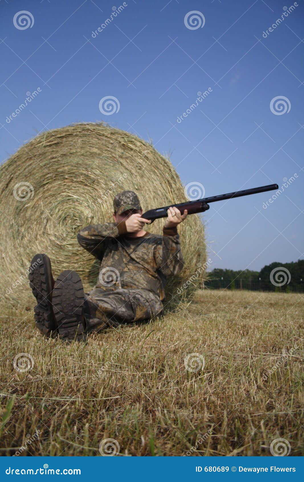 Hunter - Hunting - Sportsman Stock Image - Image of shotgun, hunter: 680689