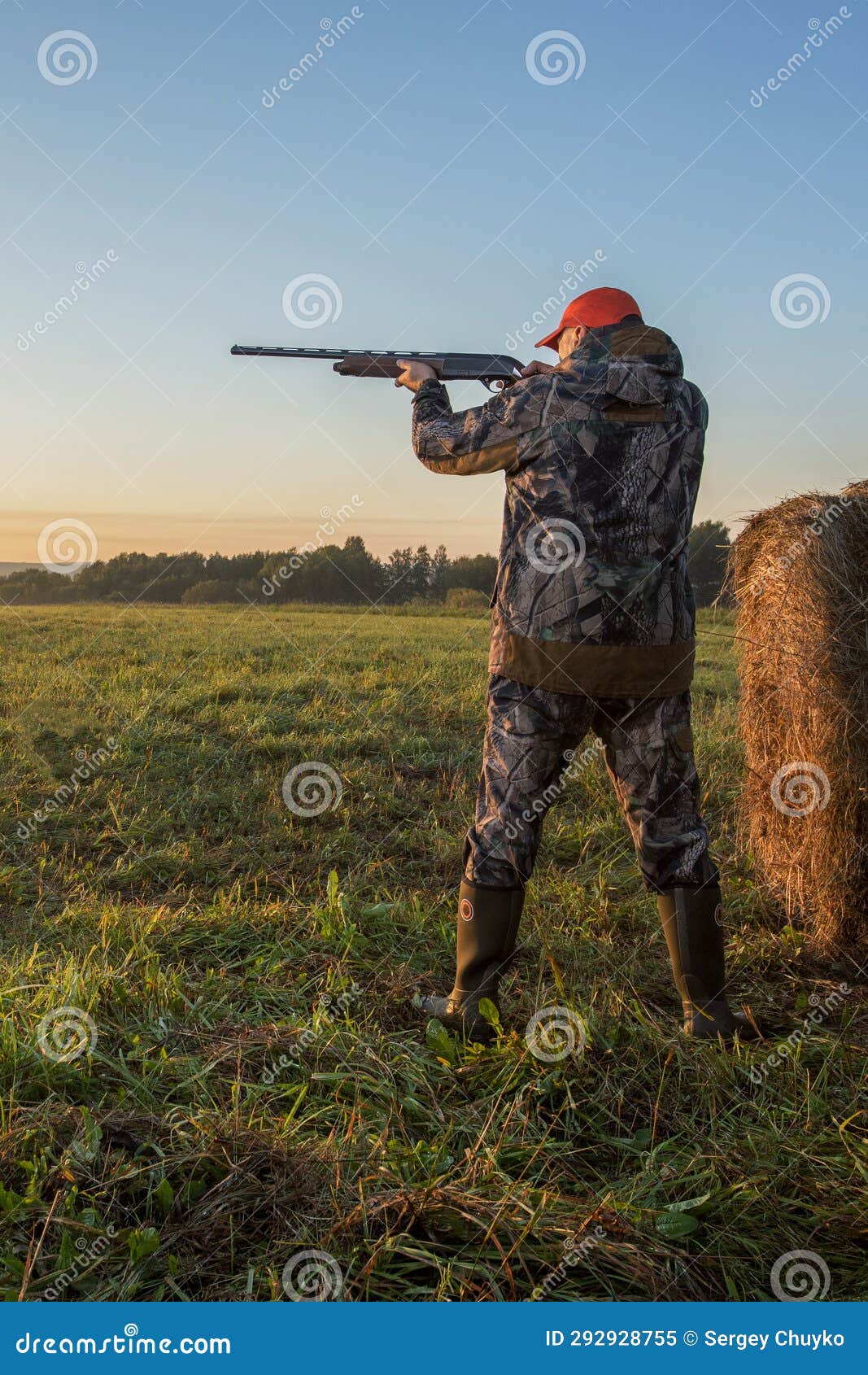 Man Shooting Birds in Field Stock Image - Image of outdoor, hunting ...