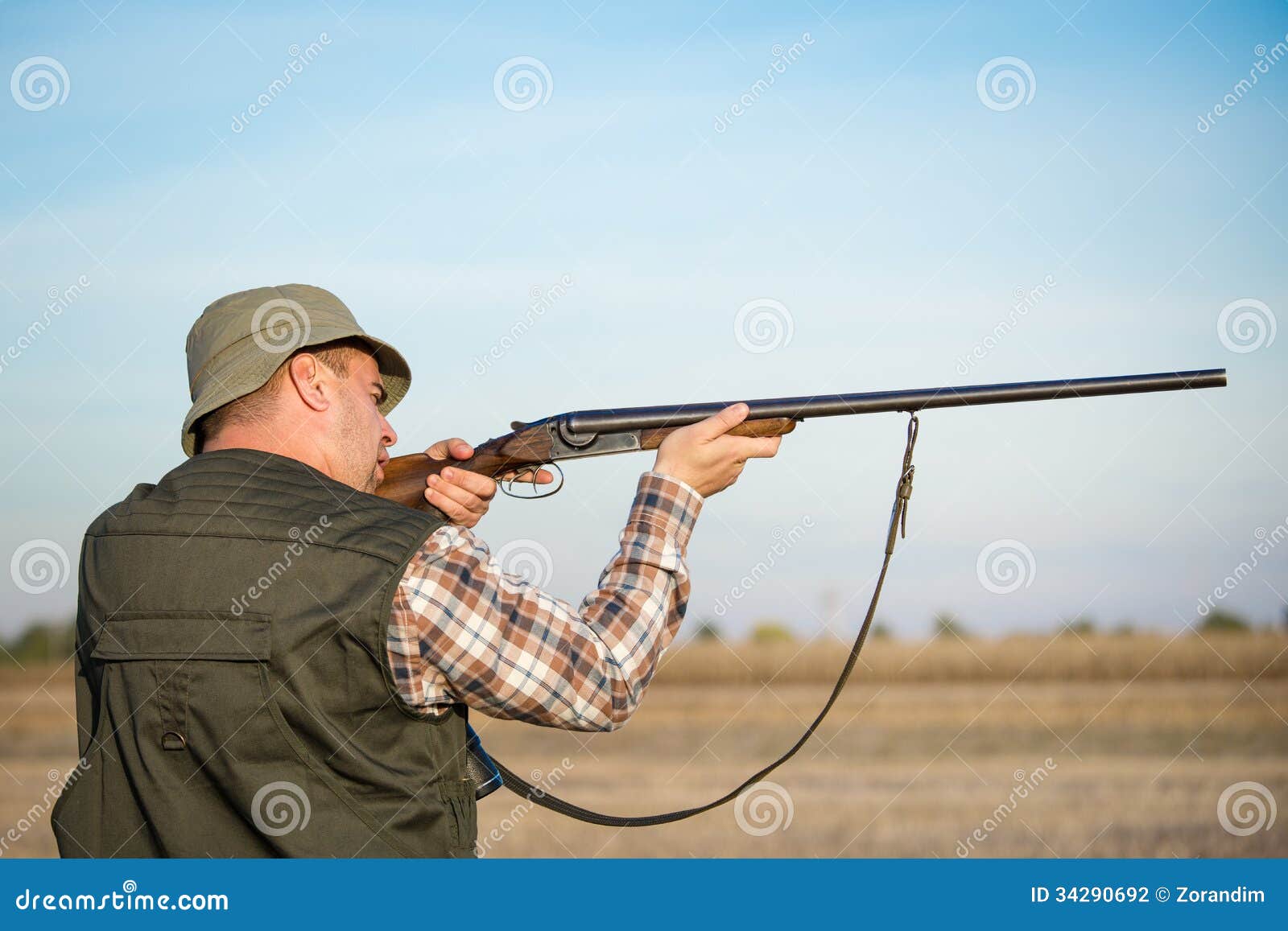 Hunter with Shotgun stock photo. Image of leisure, piece - 34290692