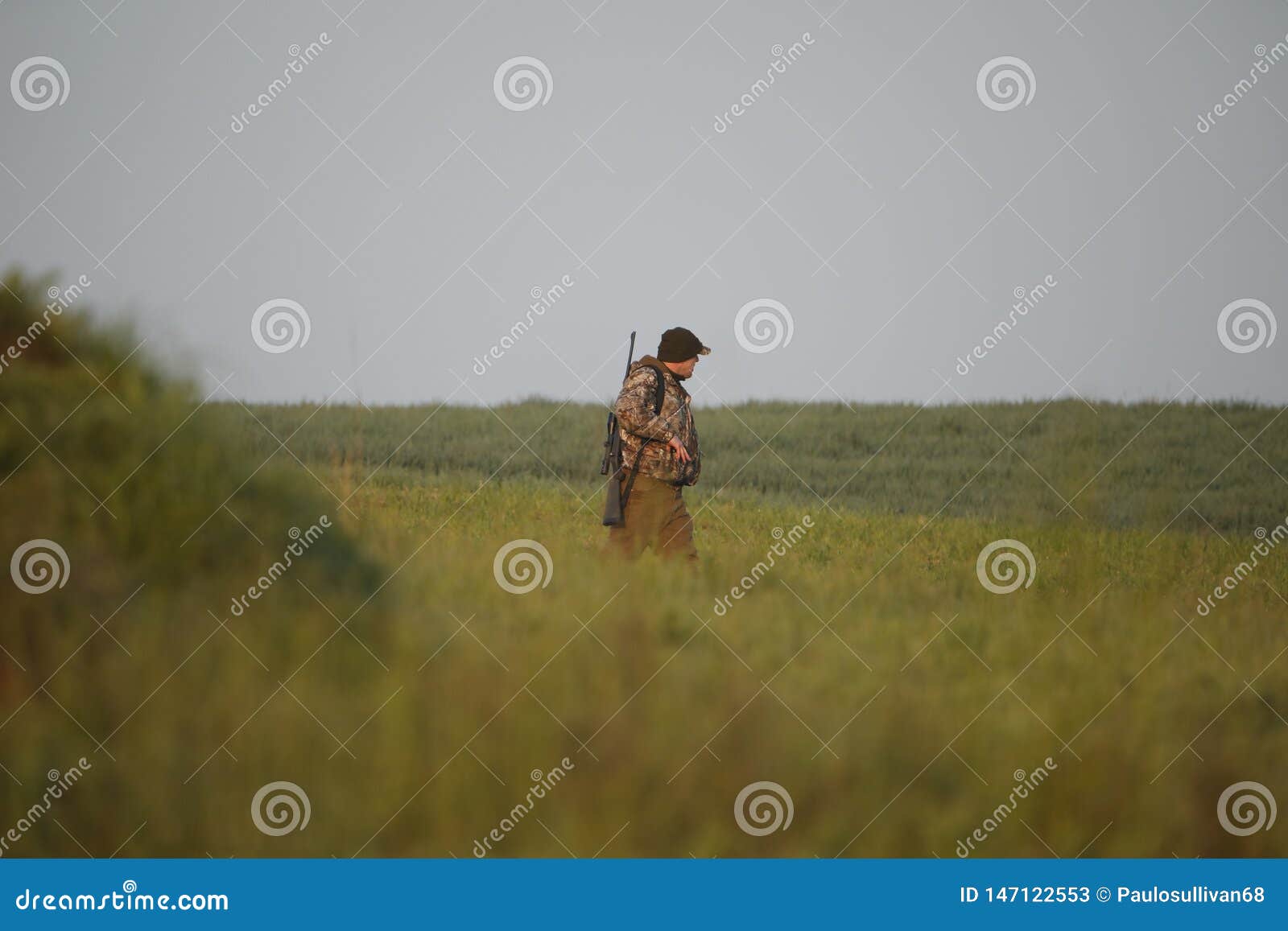 Hunter with gun editorial stock photo. Image of equipment - 147122553