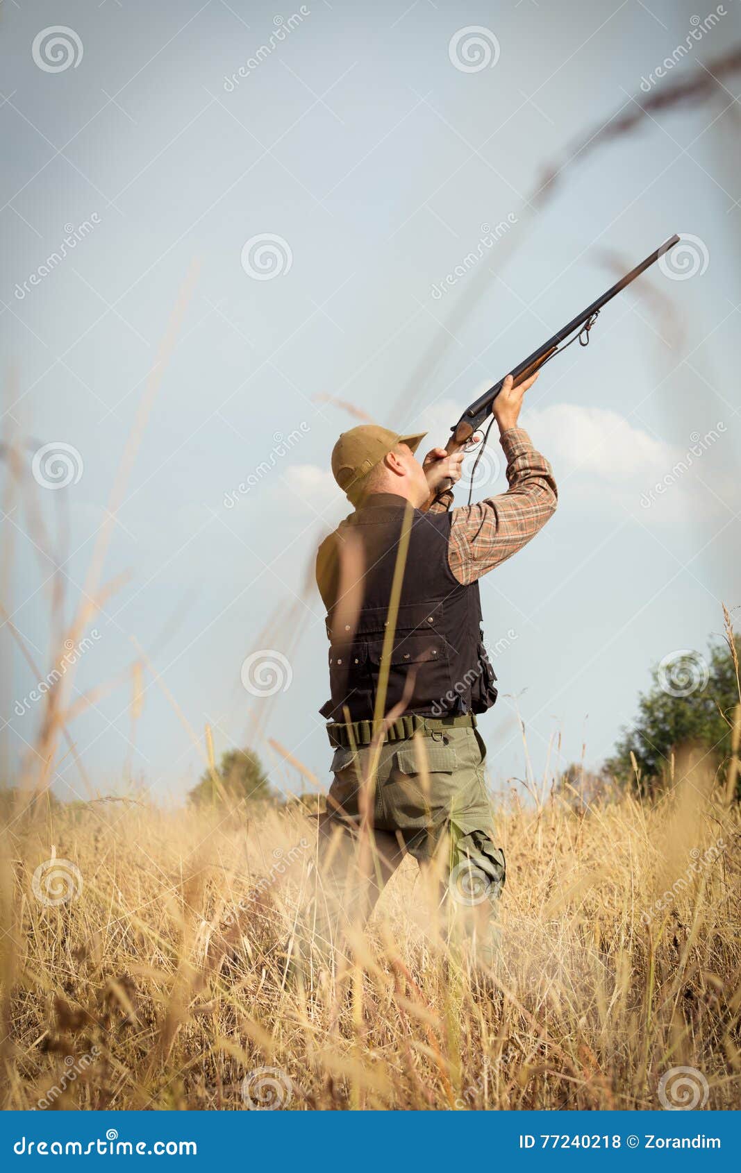 Hunter wild duck hunting stock photo. Image of sport - 77240218