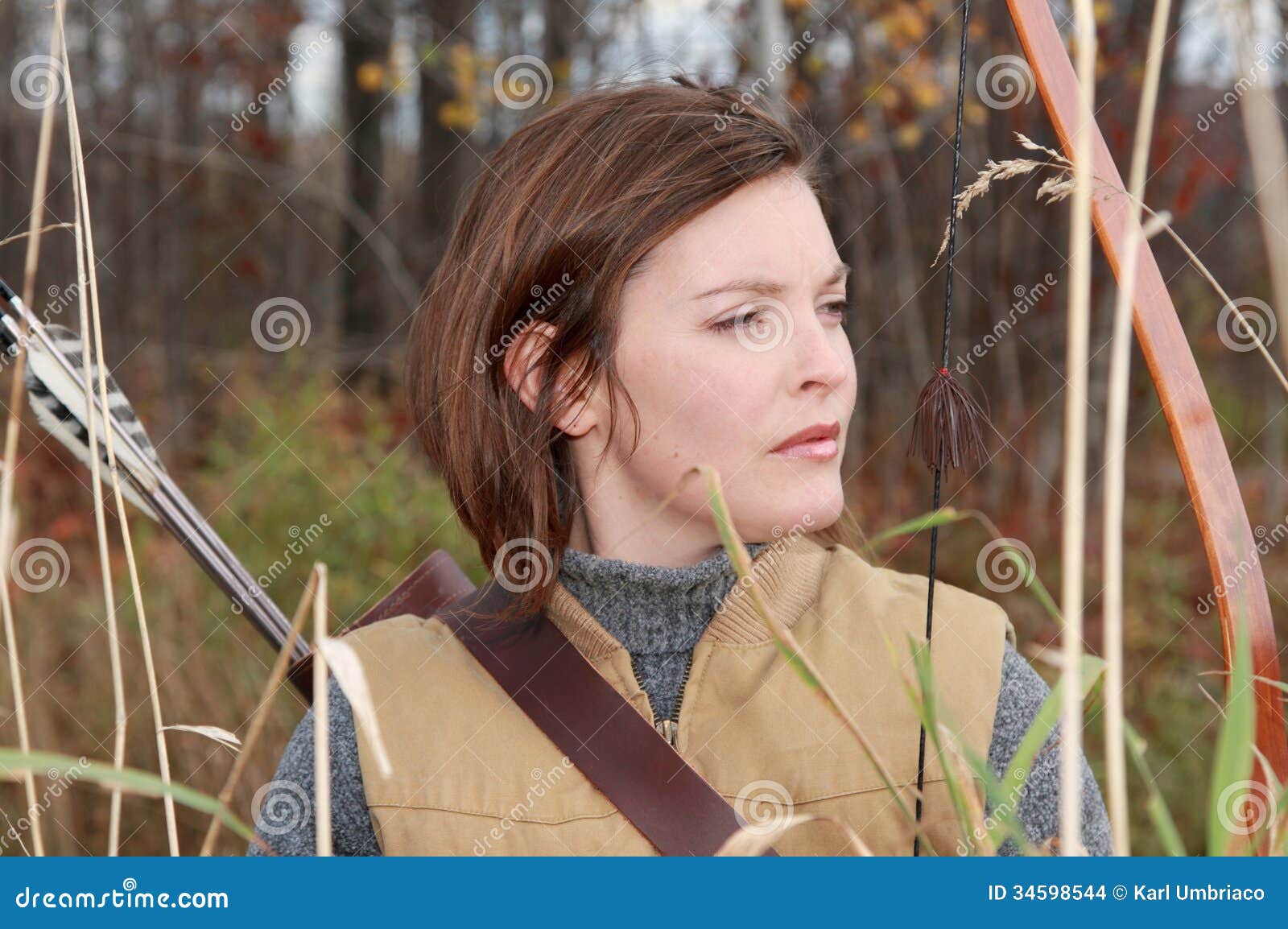 Hunting woman stock photo. Image of mode, hunting, arrow - 34598544