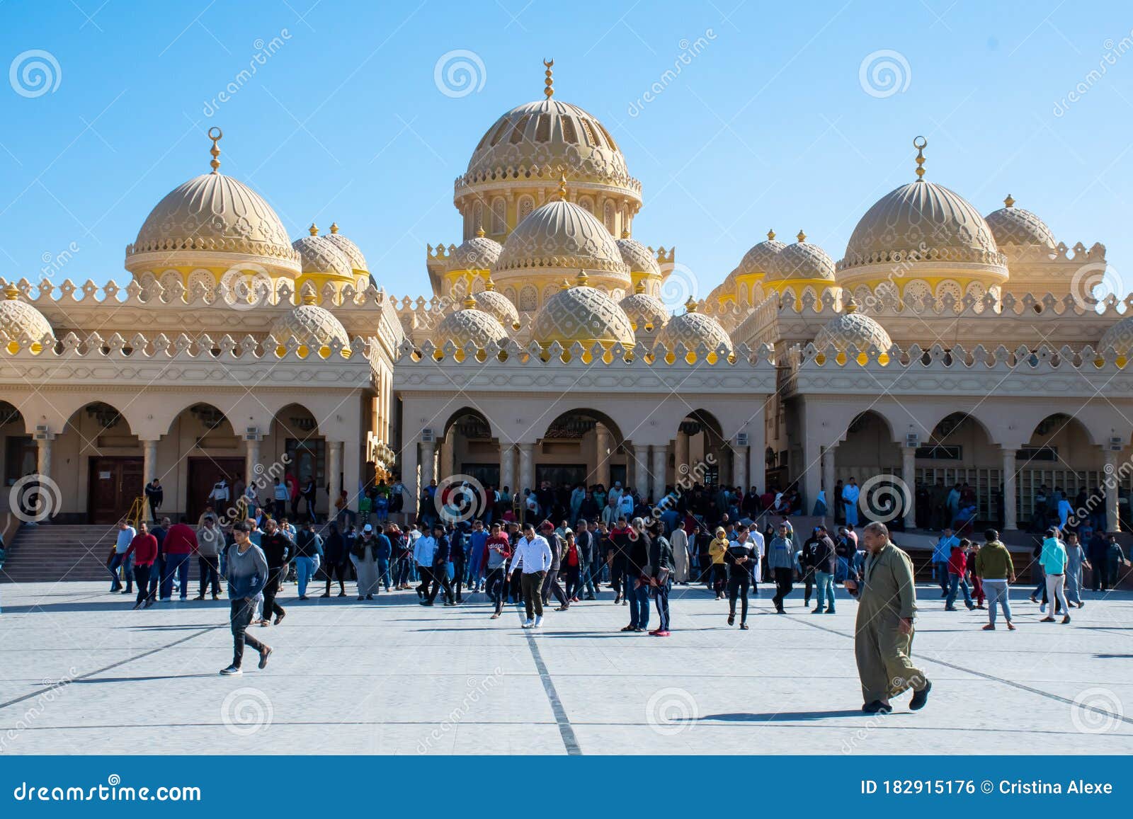 Hurghada, Egypt, 24th of December 2018: Mosque in Hurghada Editorial ...