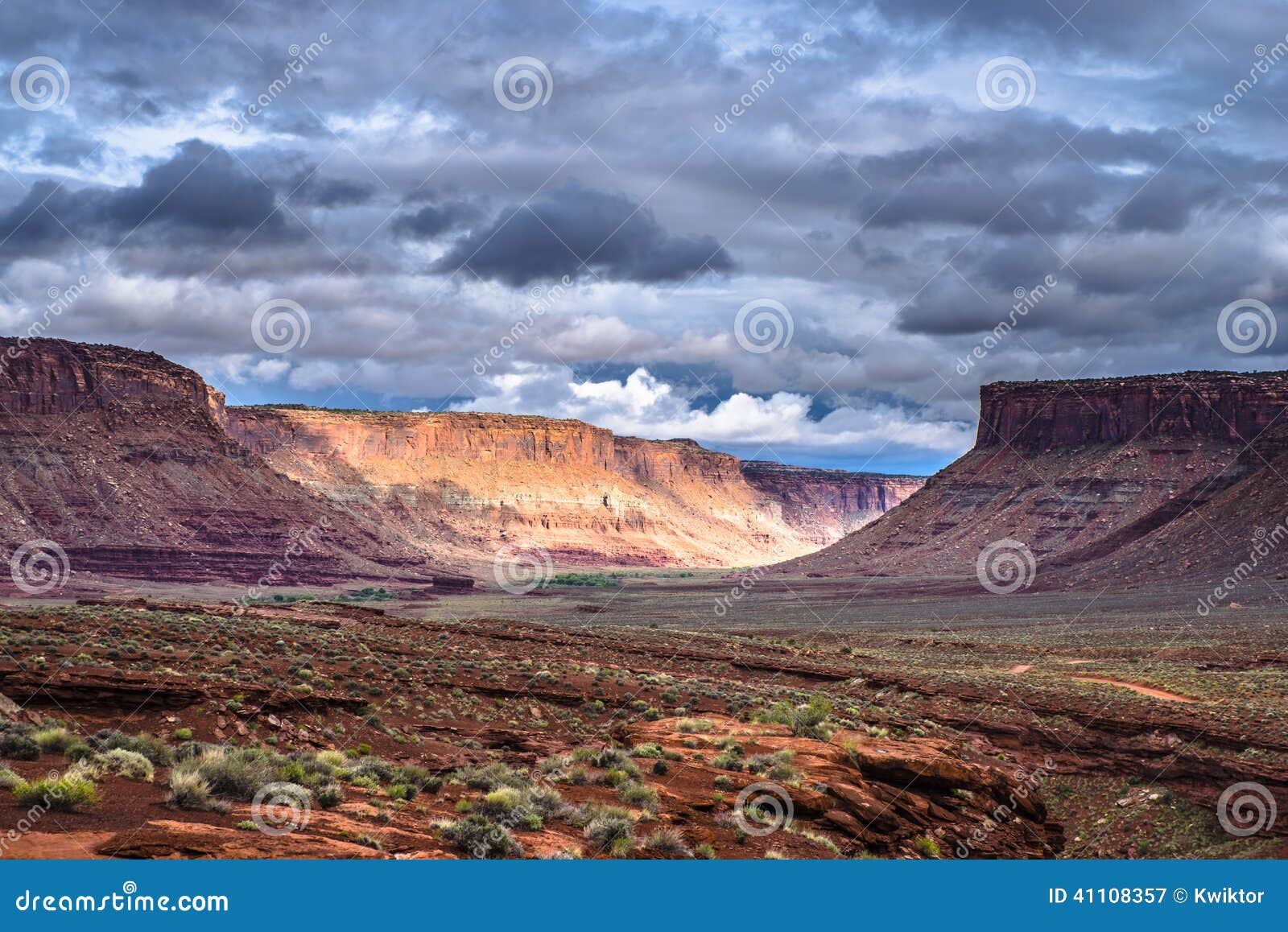 Hurrah Pass Trail Moab Utah Stock Image - Image of switchback, cliffs ...