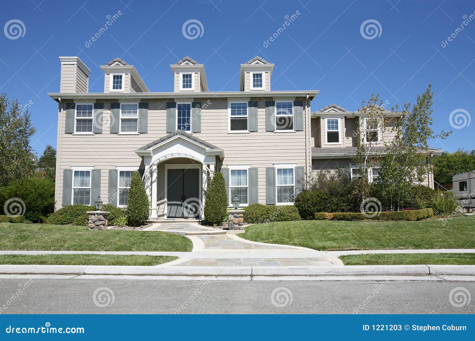 Hus fotografering för bildbyråer. Bild av gods, arkitektur - 1221203